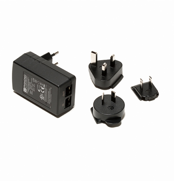 FLIR Gigabit PoE injector 16 W, with multi-plugs for Ax8 ...