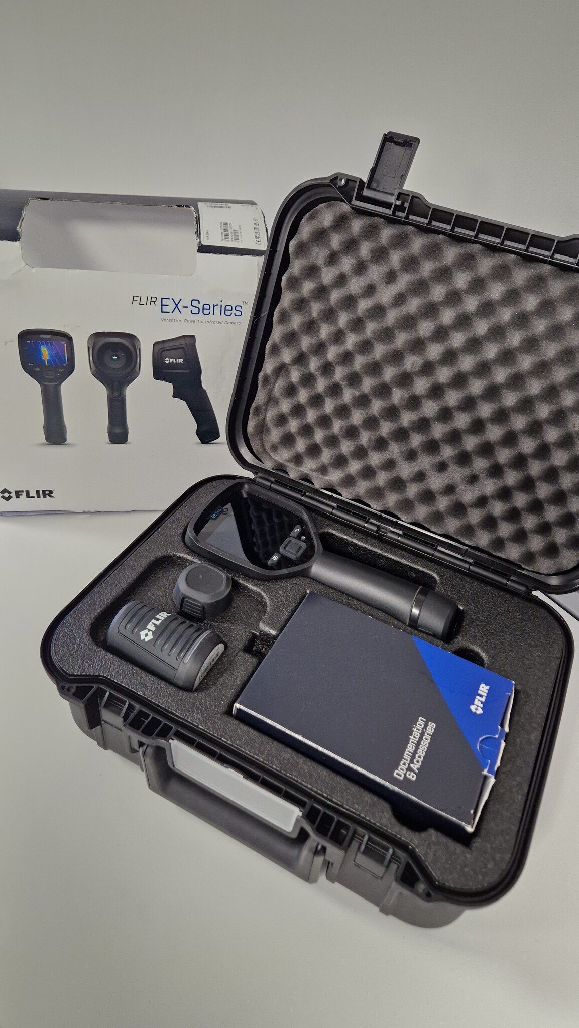 FLIR E5 PRO | Top-of-the-line thermal imaging camera - Warmtebeeldcamera.nl