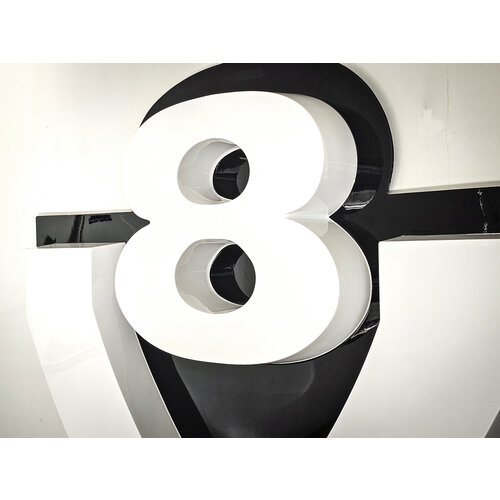 Logo Scania V8 SCANIA NEXTGEN WILLKOMMENSLEUCHTE V8 TRUCKJUNKIE