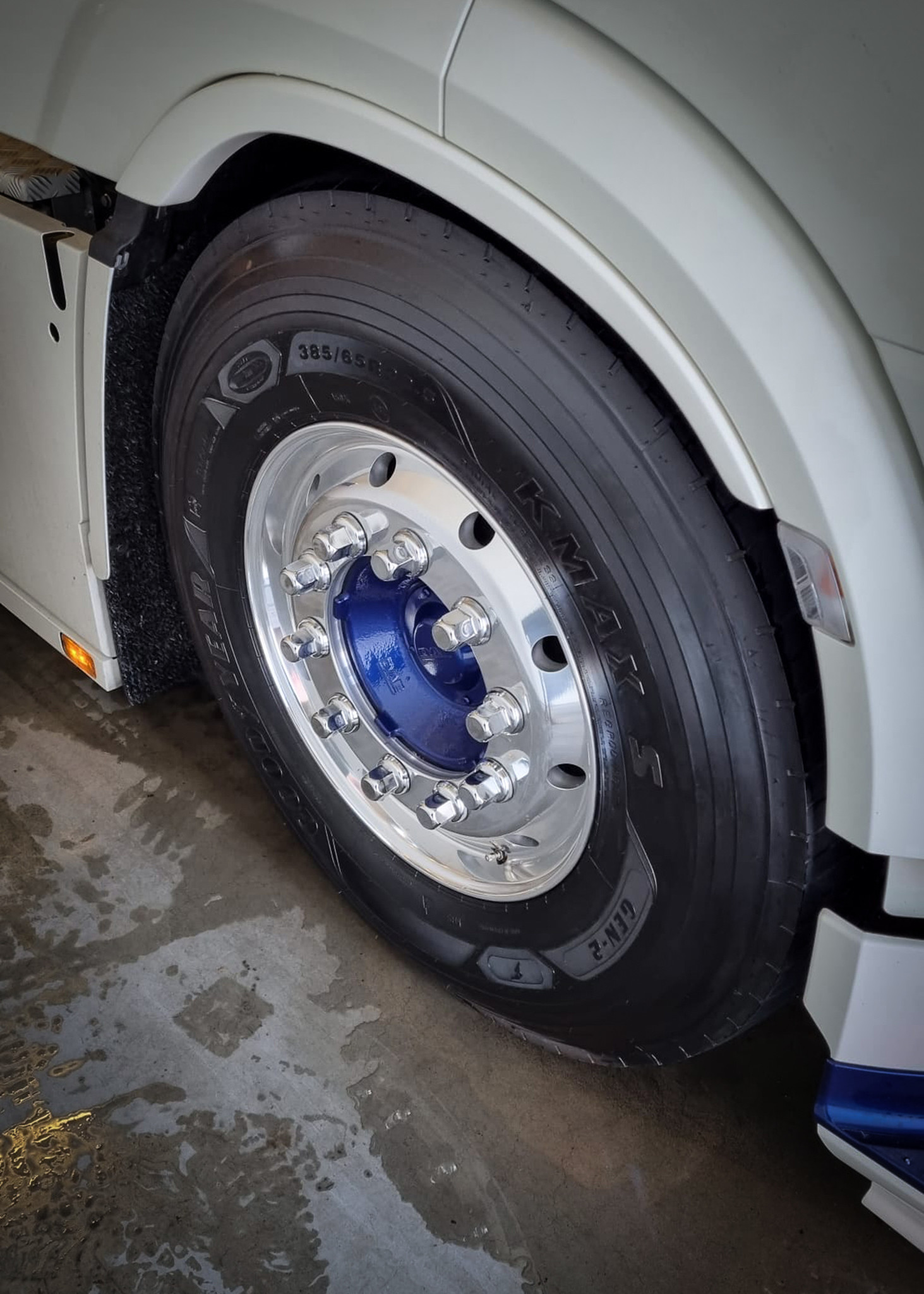 DAF XF 106 Fender Extension - Style & Performance Upgrade - Solar Guard ...