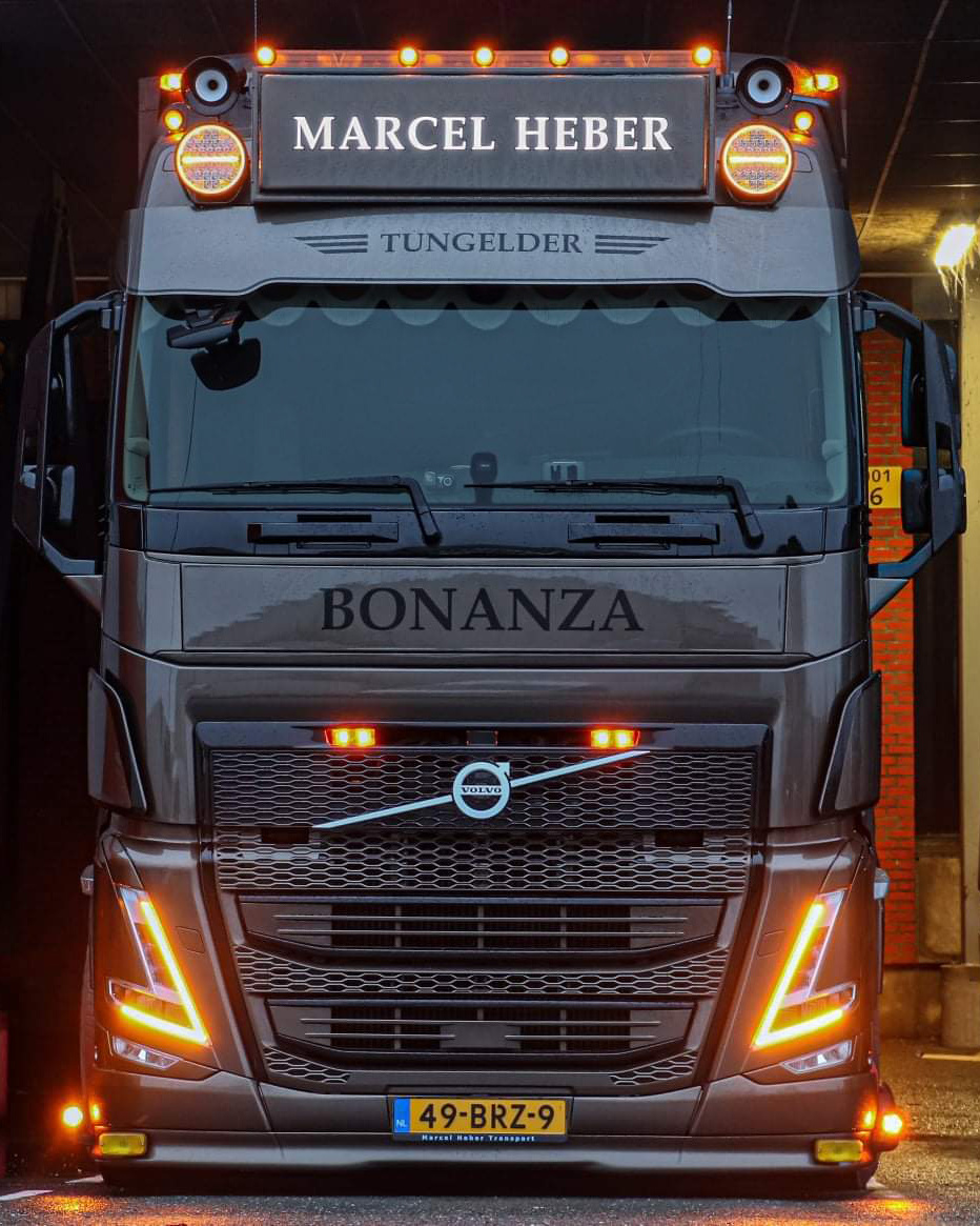Volvo FH4B/FH5B Orange DRL Units - Enhanced Safety & Style - Solar ...