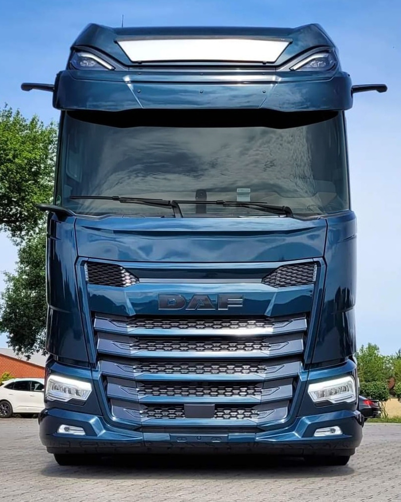 Plaque d'éclairage à LED DAF XG/XG+ : Amélioration du style et de la ...