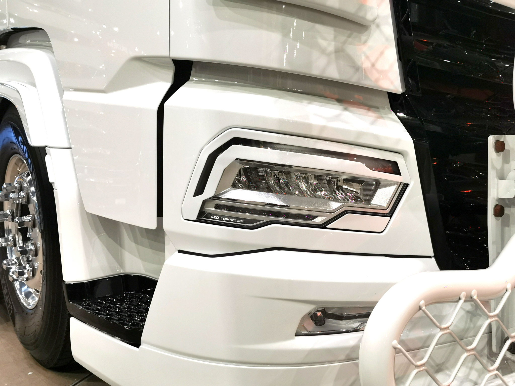 Solar Guard | Headlight Spoiler for DAF NGD XD/XF/XG/XG+ - Solar Guard ...