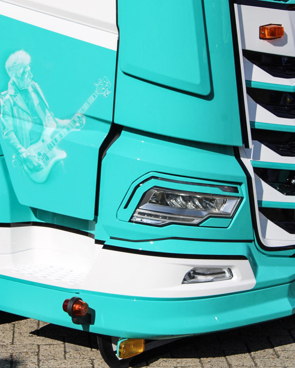 Solar Guard | Headlight Spoiler for DAF NGD XD/XF/XG/XG+ - Solar Guard ...