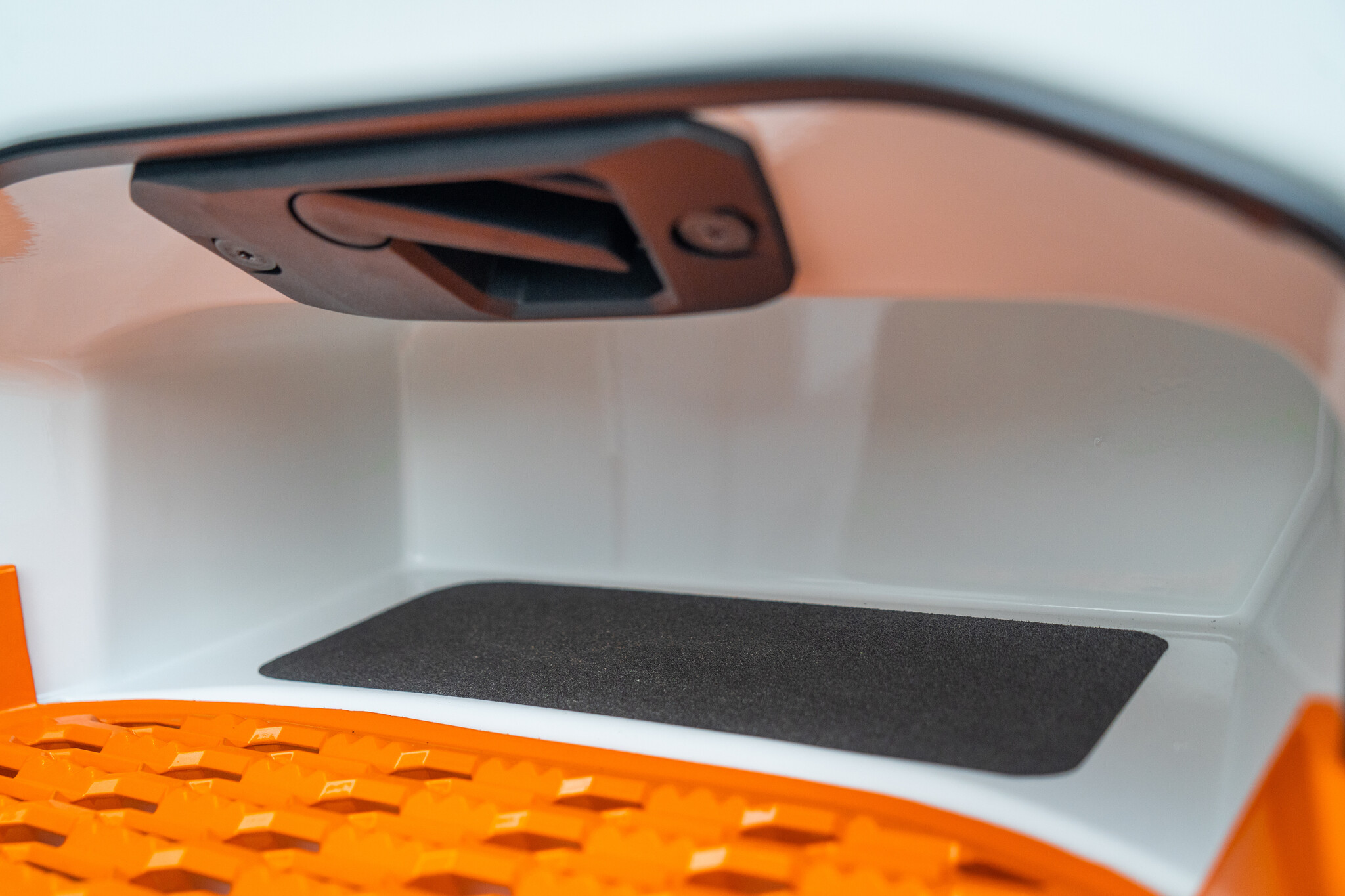 Solar Guard | Step Extender for DAF NGD XG & XG+ - Solar Guard ...
