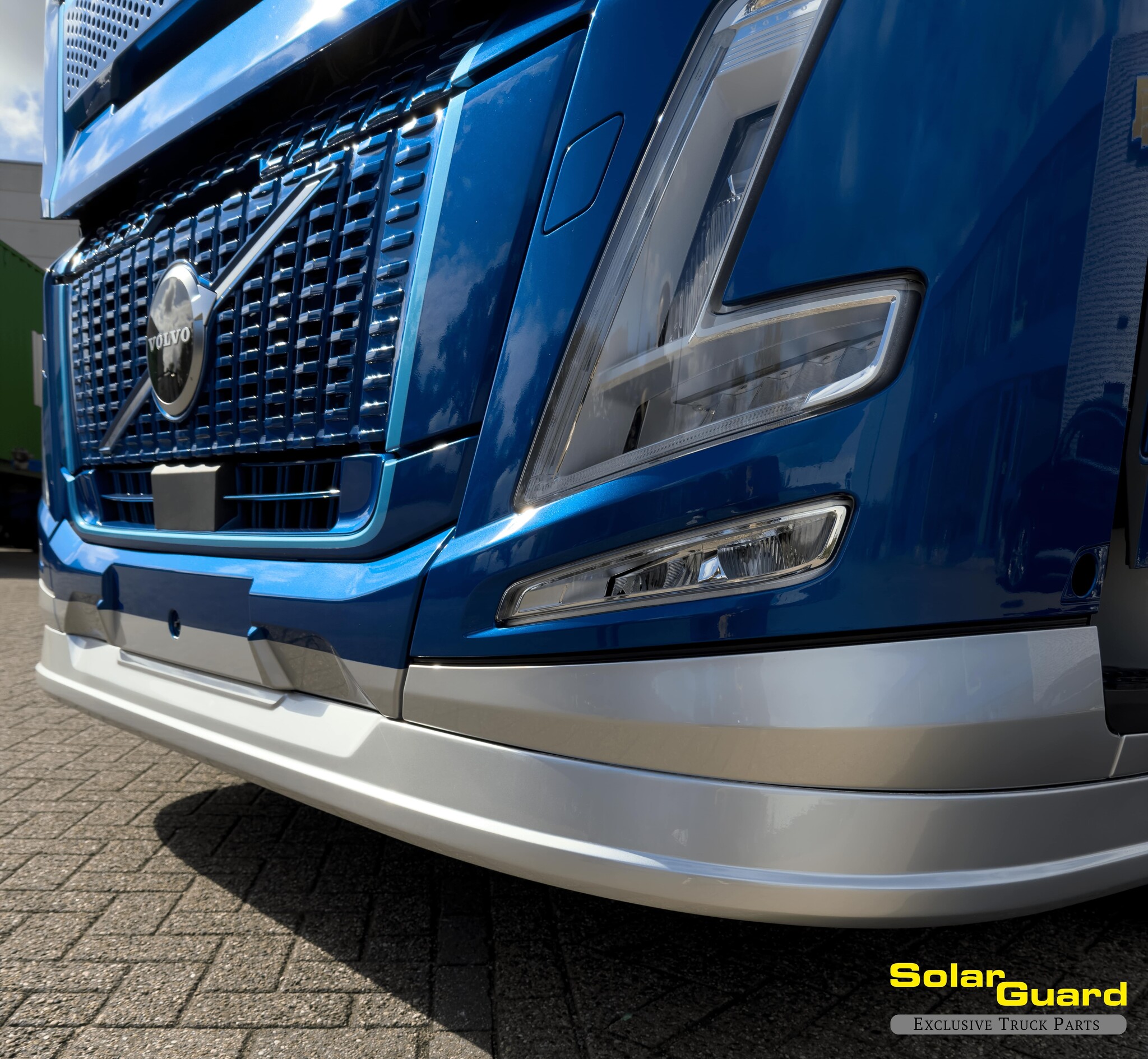 Solar Guard | Aero Front Spoiler Type 2 for Volvo FH - Solar Guard ...