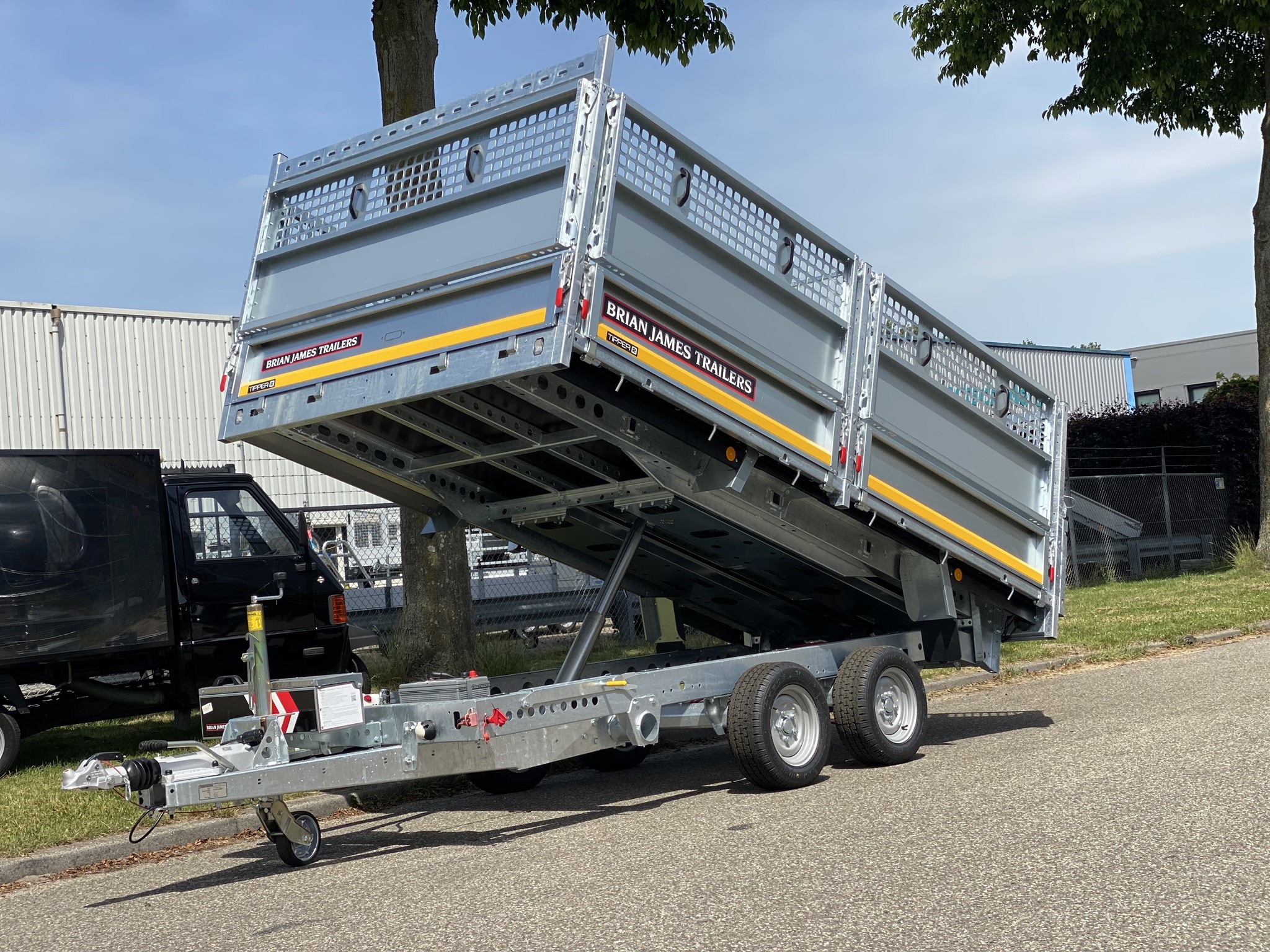 Home - HOWK Aanhangwagens en Aanhangeronderdelen Vaassen - howk.nl ...