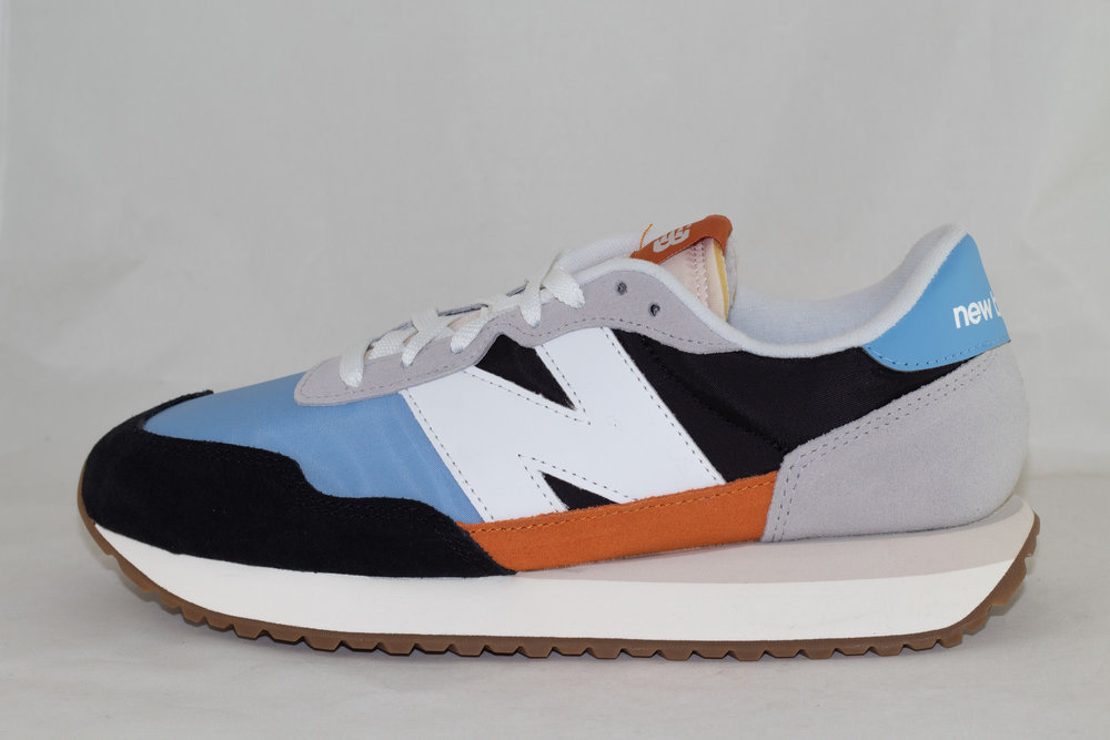 New Balance - Shoe Class