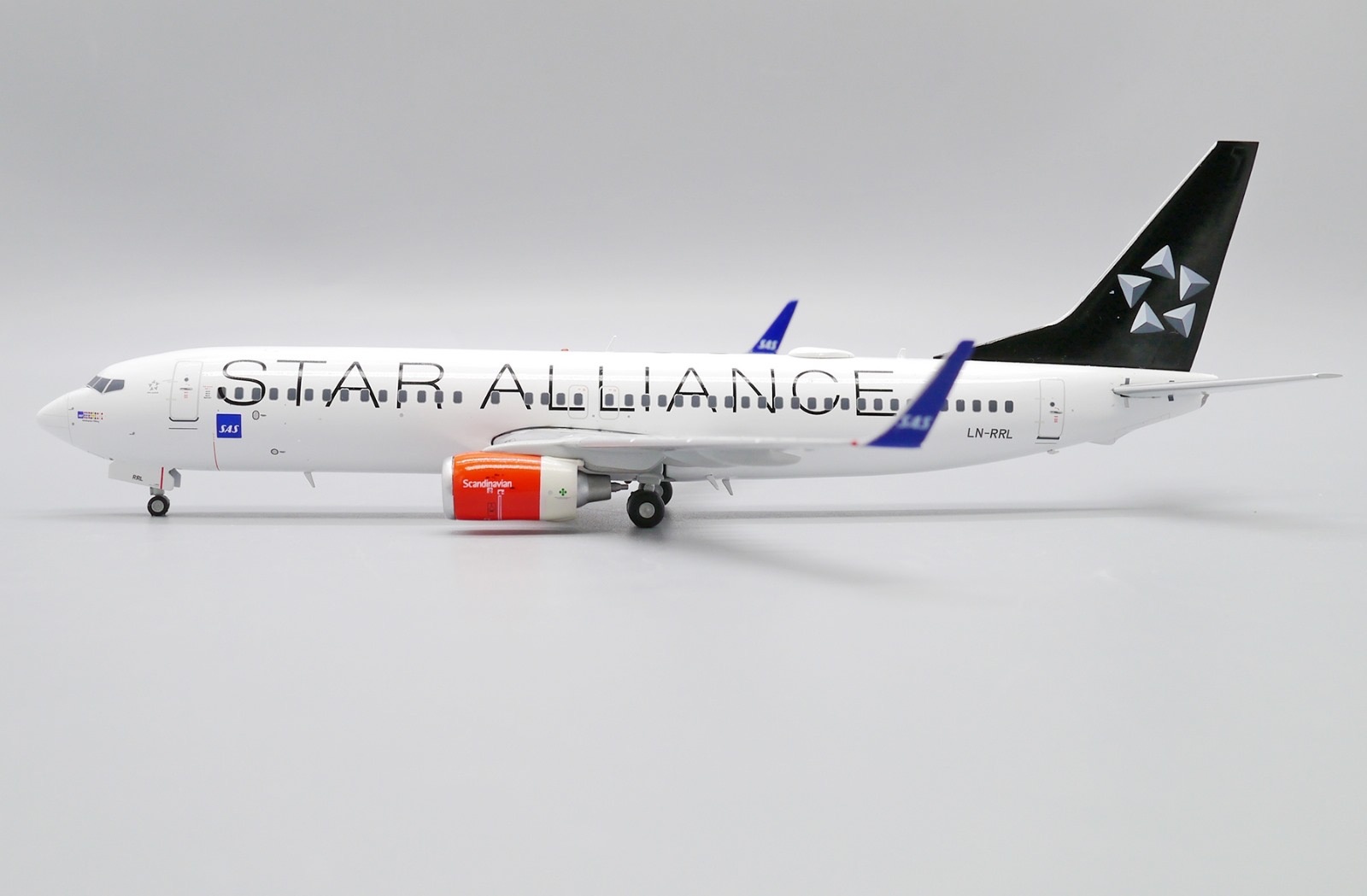 1:200 SAS "Star Alliance" B737-800 LN-RRL JC Wings XX20179 - Diecast ...
