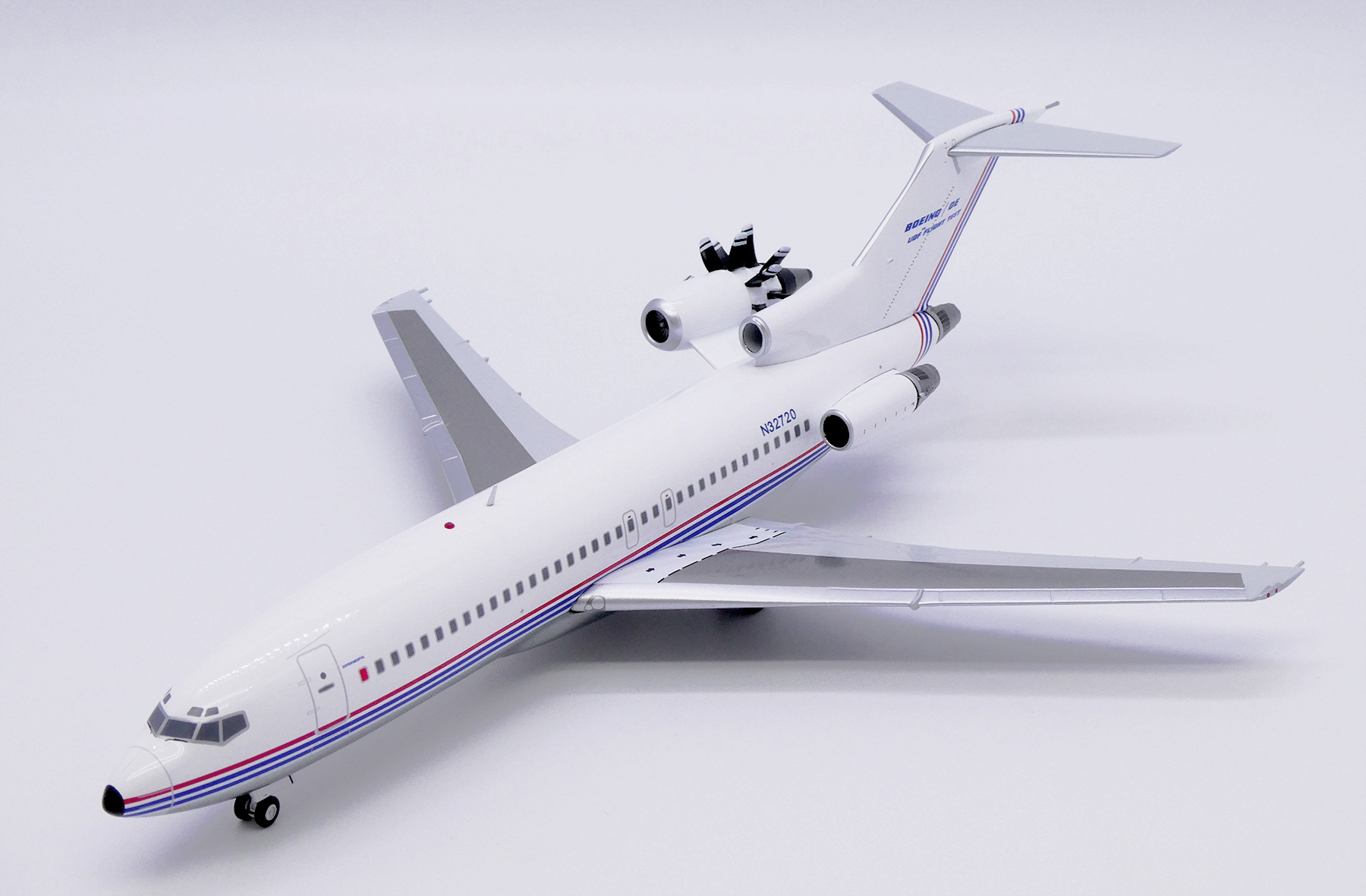 1:200 Boeing House Color B727-100 N32720 JC Wings XX2305 - Diecast Trading