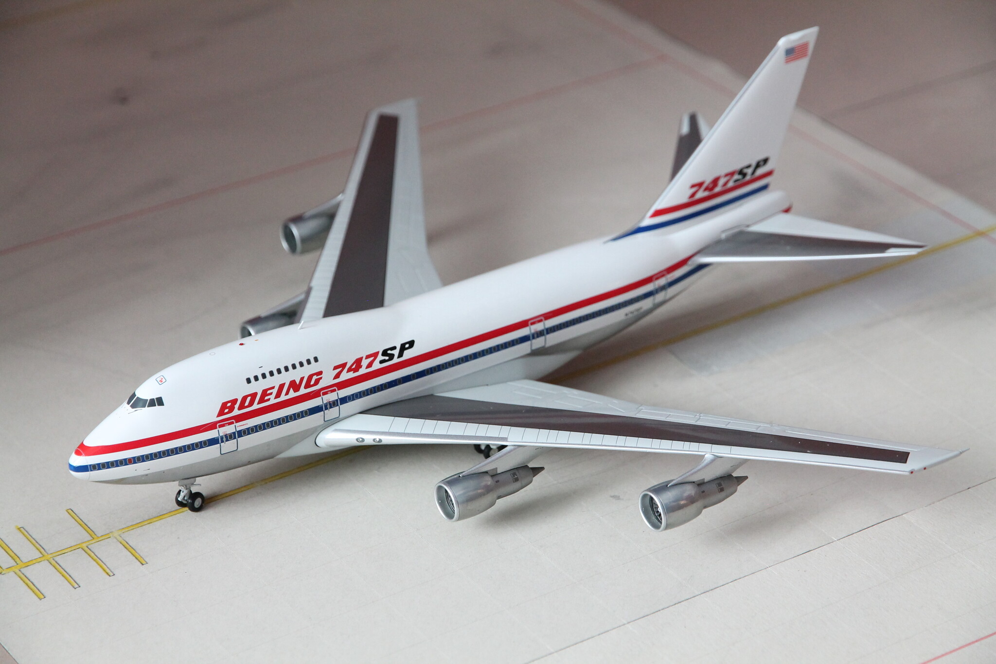 1:200 Boeing House Color Boeing 747SP N747SP JC Wings LH2458 - Diecast ...