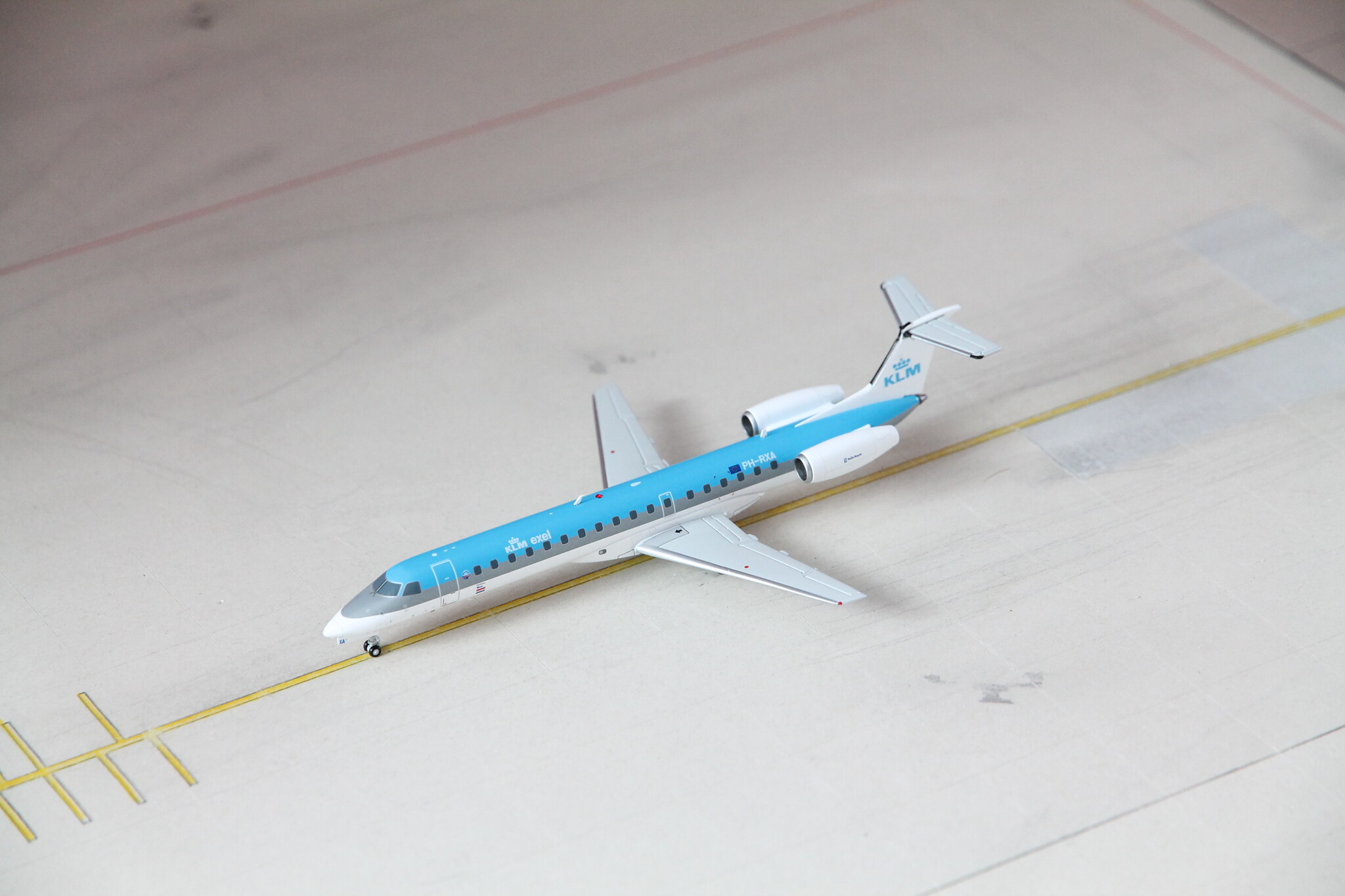 1:200 KLM Exel Embraer ERJ-145 PH-RXA JC Wings XX20134 - Diecast Trading