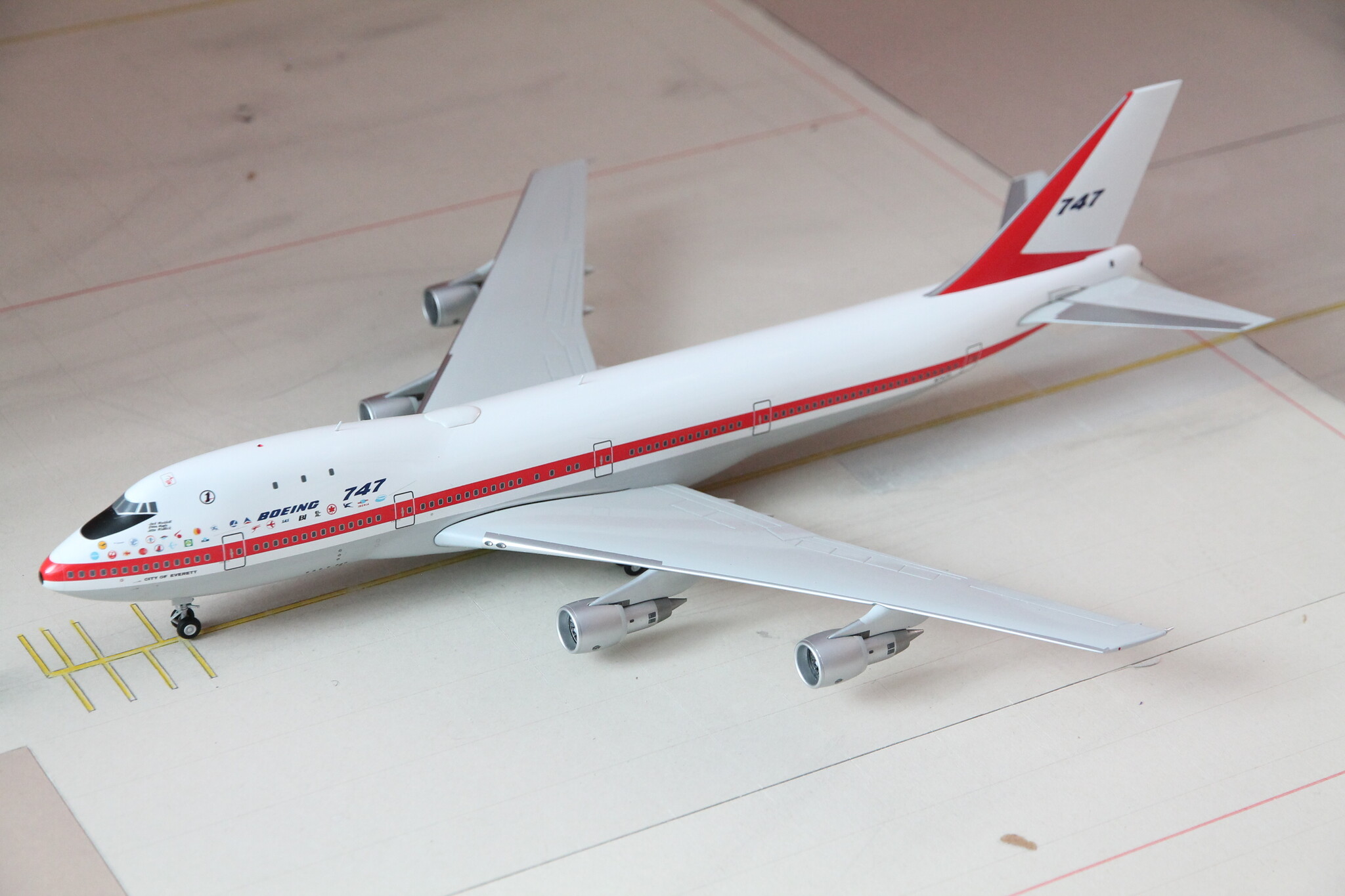 1:200 Boeing House Color Boeing 747-100 N7470 JC Wings LH2432 - Diecast ...