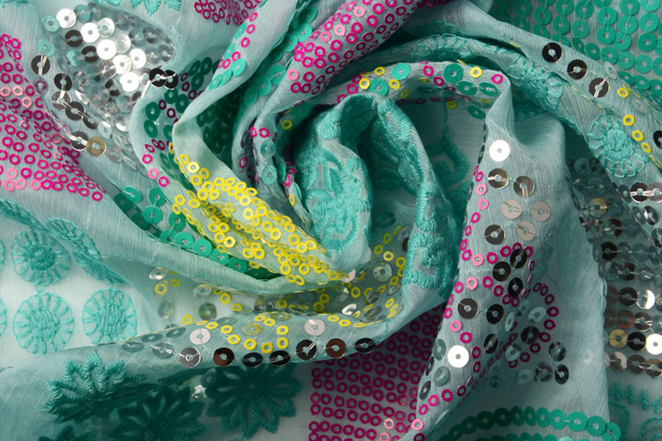 Embroidered Sequins on Chiffon Maya Mint - Boelens Modestoffen