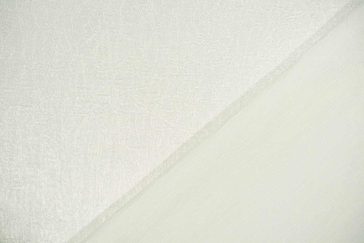 Crinkle Satin Off-White - Boelens Modestoffen