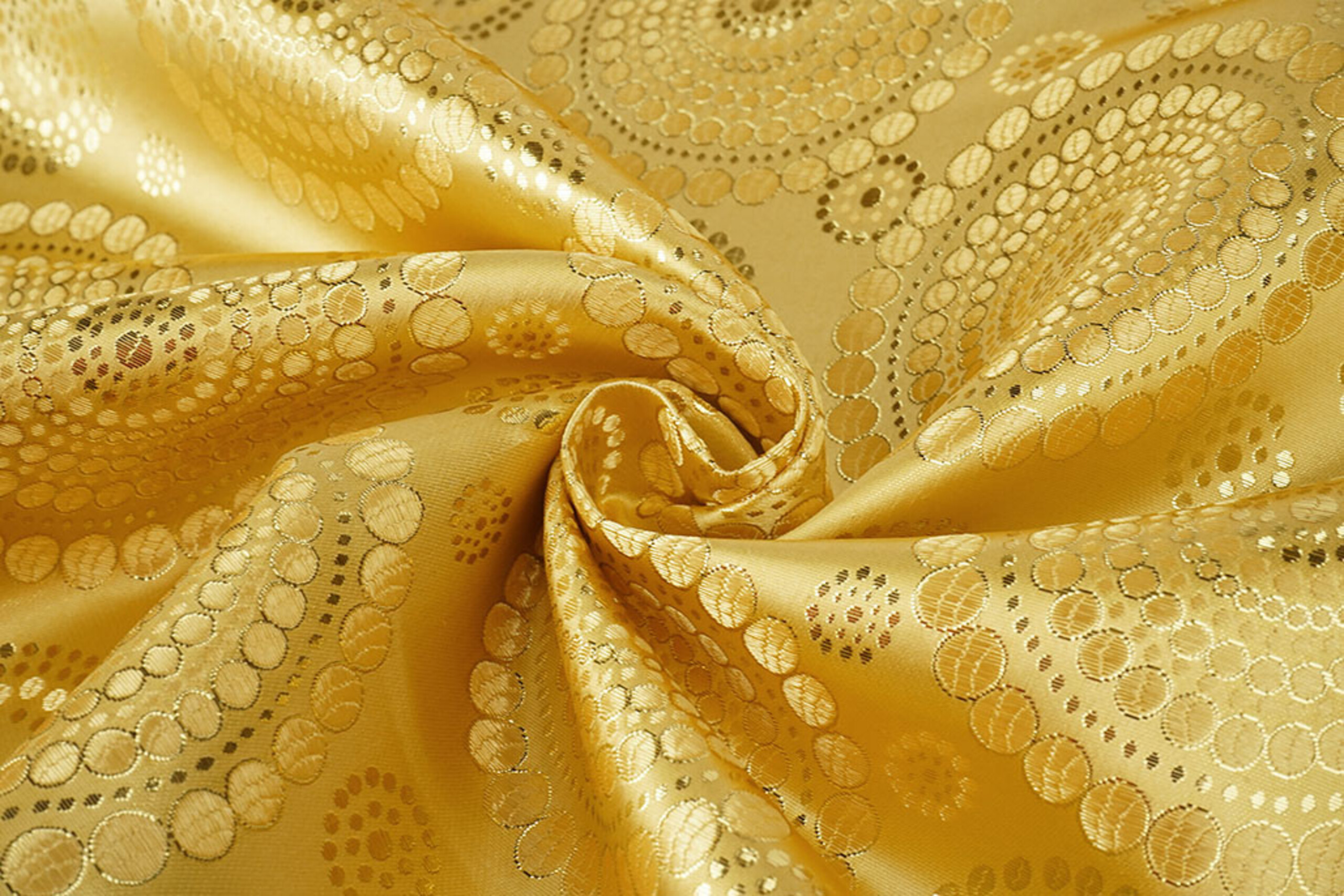Brokat Dots Mandala Gold - Boelens Modestoffen