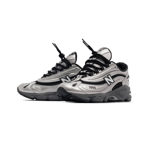 SNEAKERS - WOEI