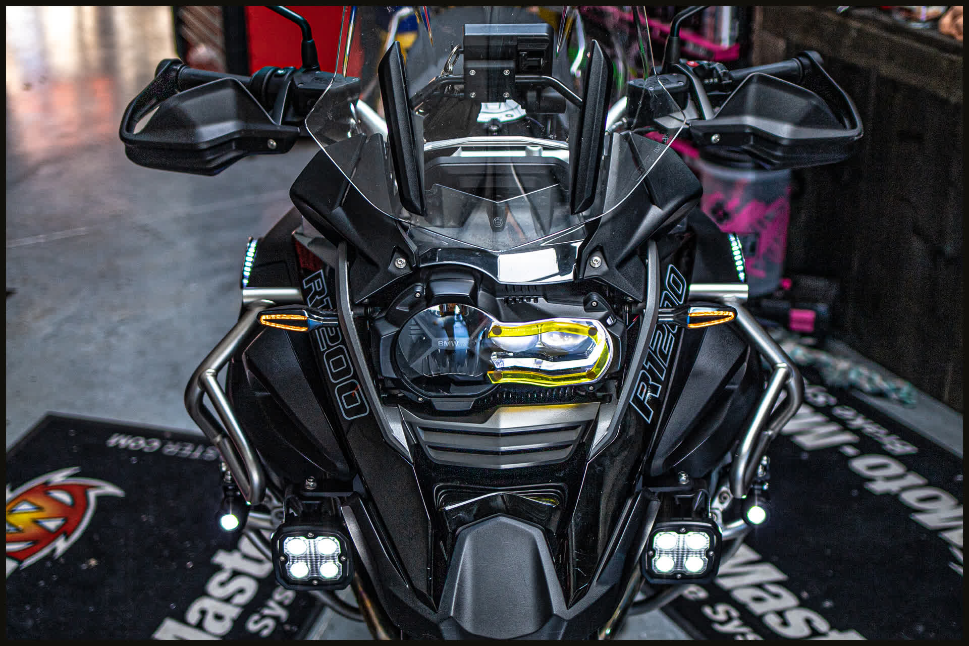 HPoskam BMW led embleem knipperlichten 70 mm (set) - Allroadmoto