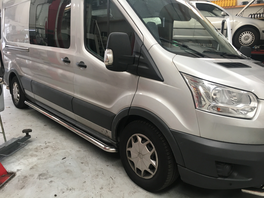 Ford Transit TTG TT9 Sidebars met rvs traanplaat L1 - Best-Carstyling