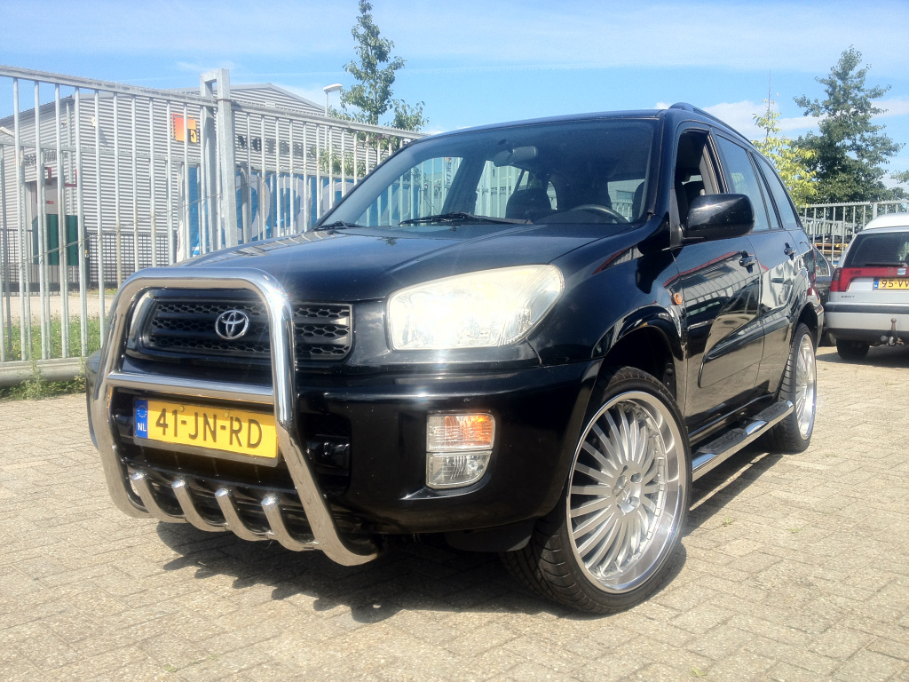Toyota RAV4 2001-2005 Sidebars sidesteps met steps - Best-Carstyling