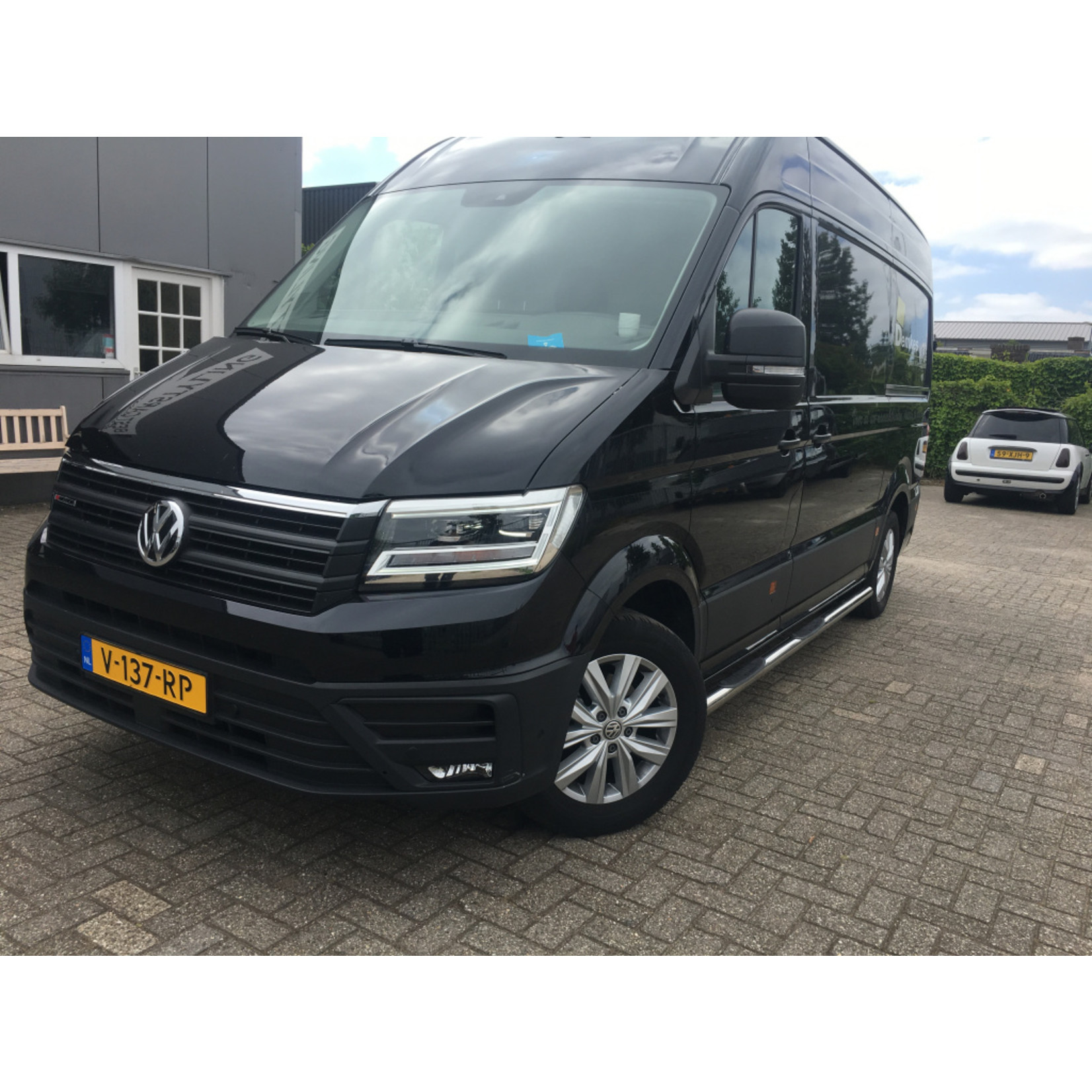 VW Crafter Sidebars met steps L2 - Best-Carstyling