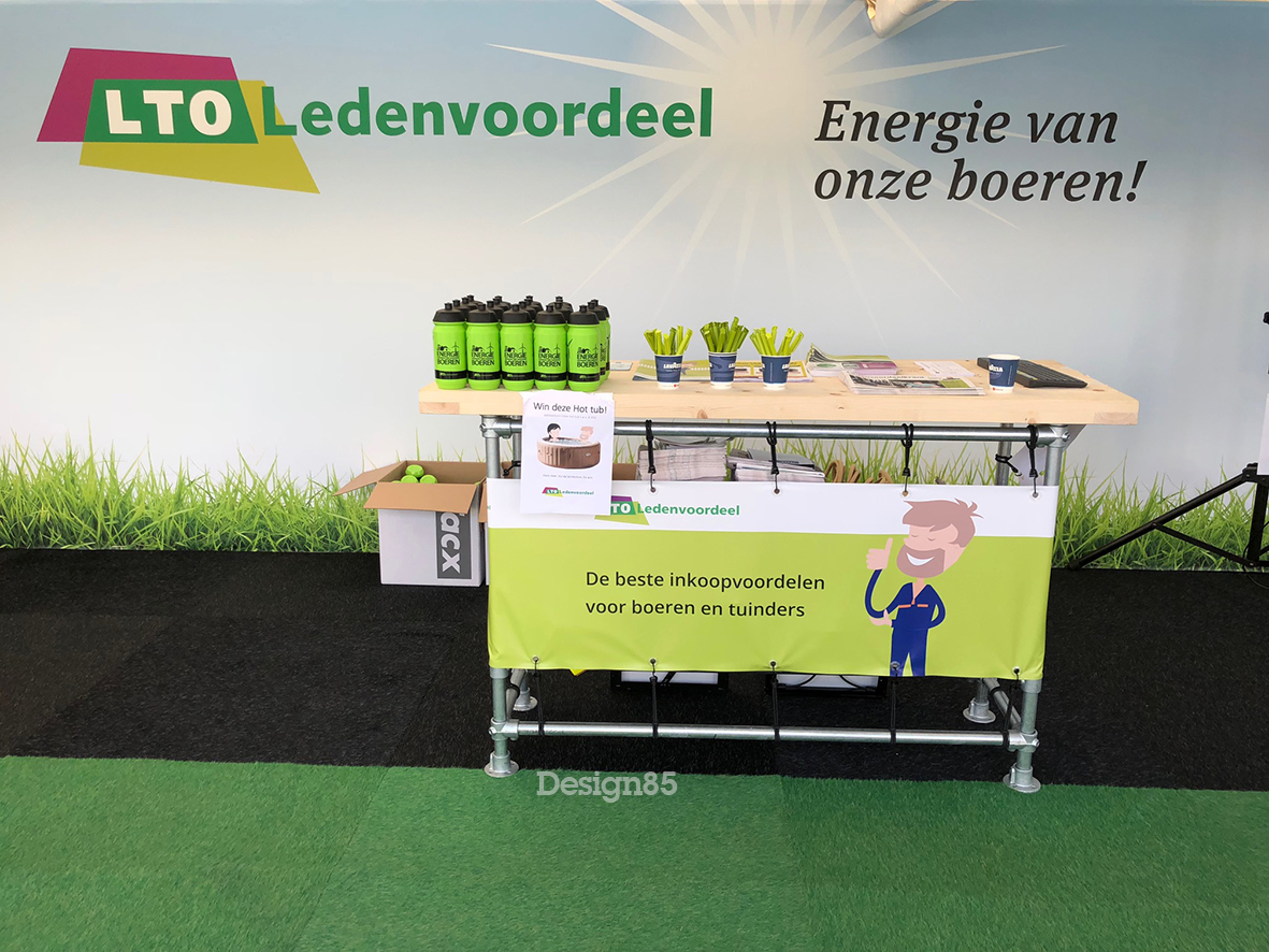 Een beursstand inrichten met steigerbuis meubels van Design85