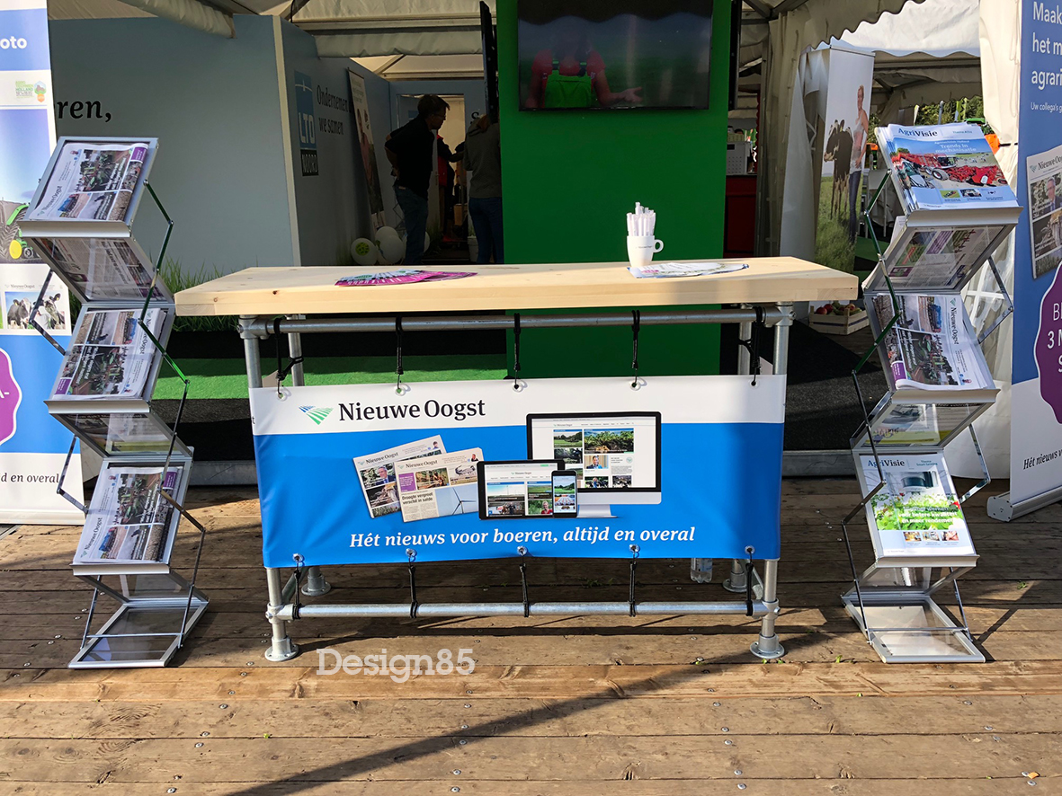 Een beursstand inrichten met steigerbuis meubels van Design85