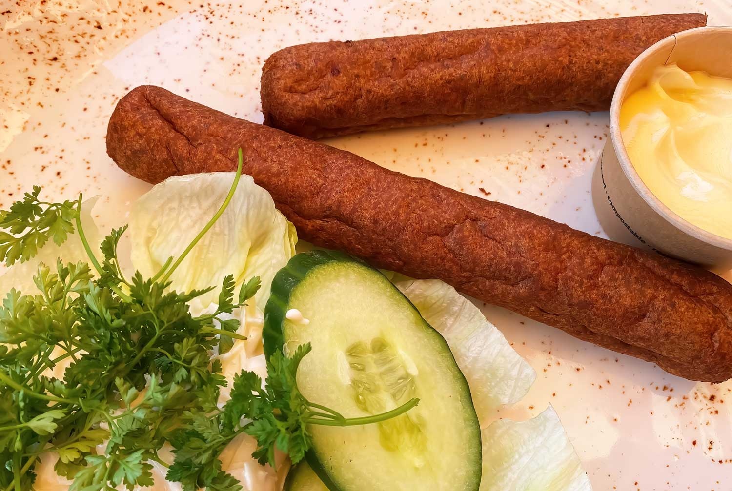 Zelf Frikandellen maken | Frikandel Recept van Van Beekum Specerijen ...