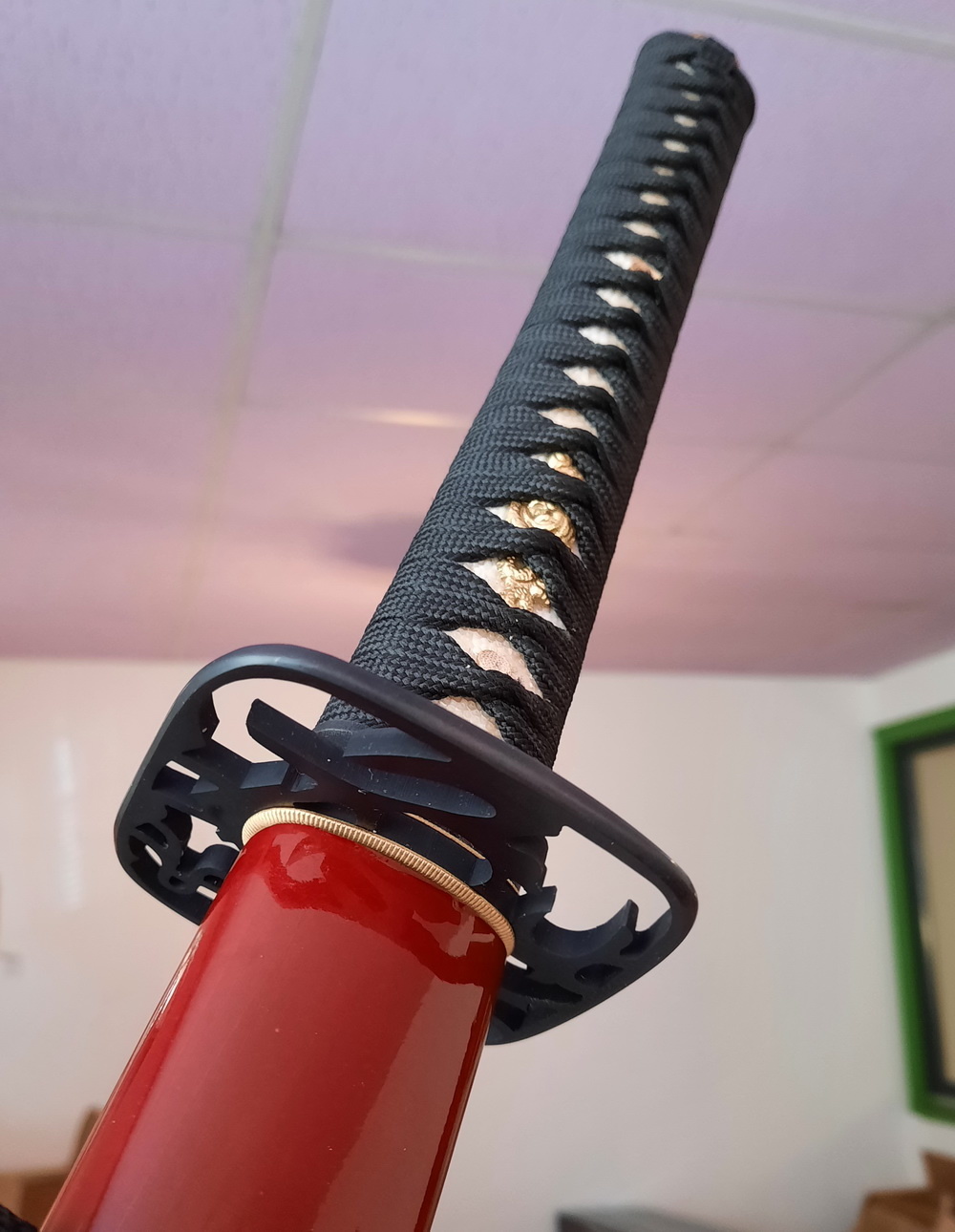 Black Bird katana zwaard met rode saya - Zwaarden kopen | Zwaarden ...