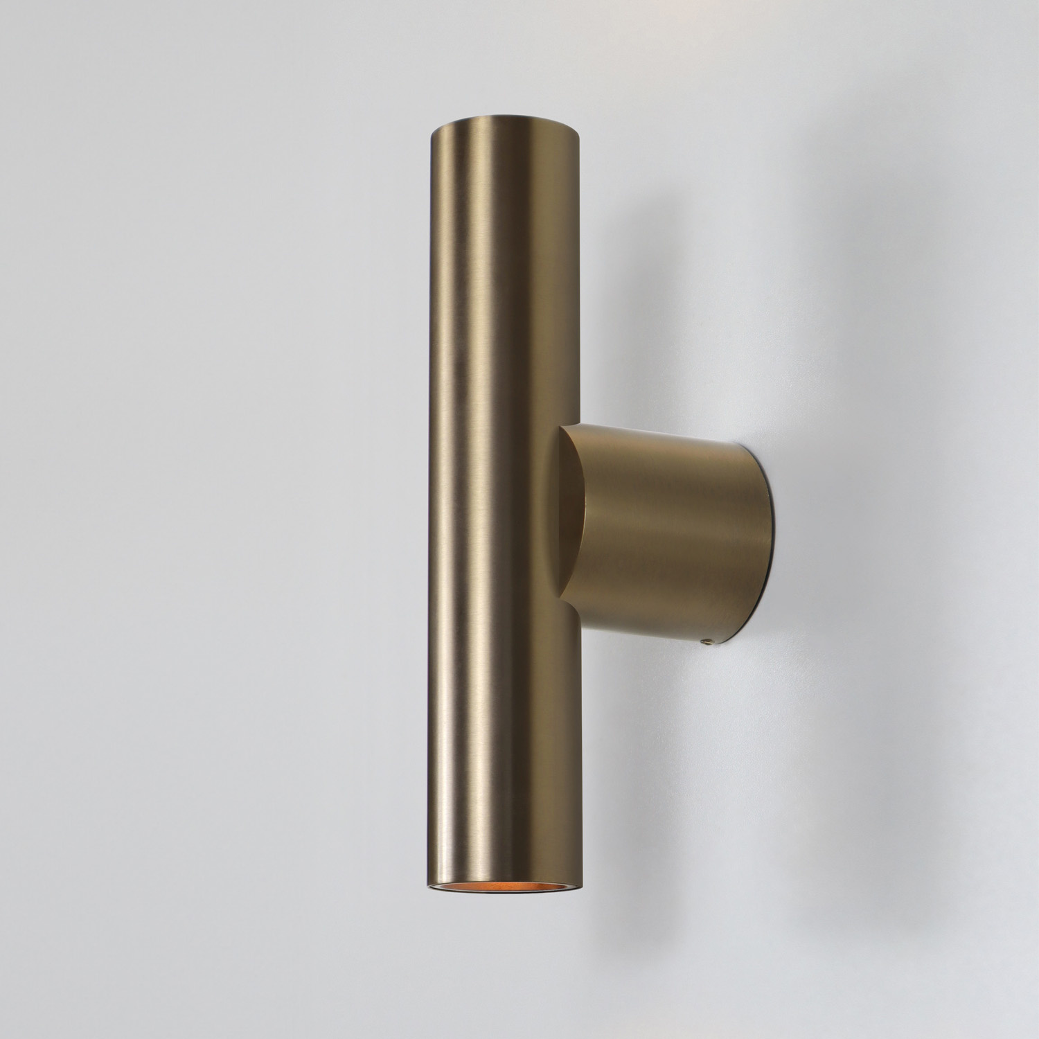 SPOT40 LED up-down wall lamp - Brushed Gold - Lightinova - Professional ...