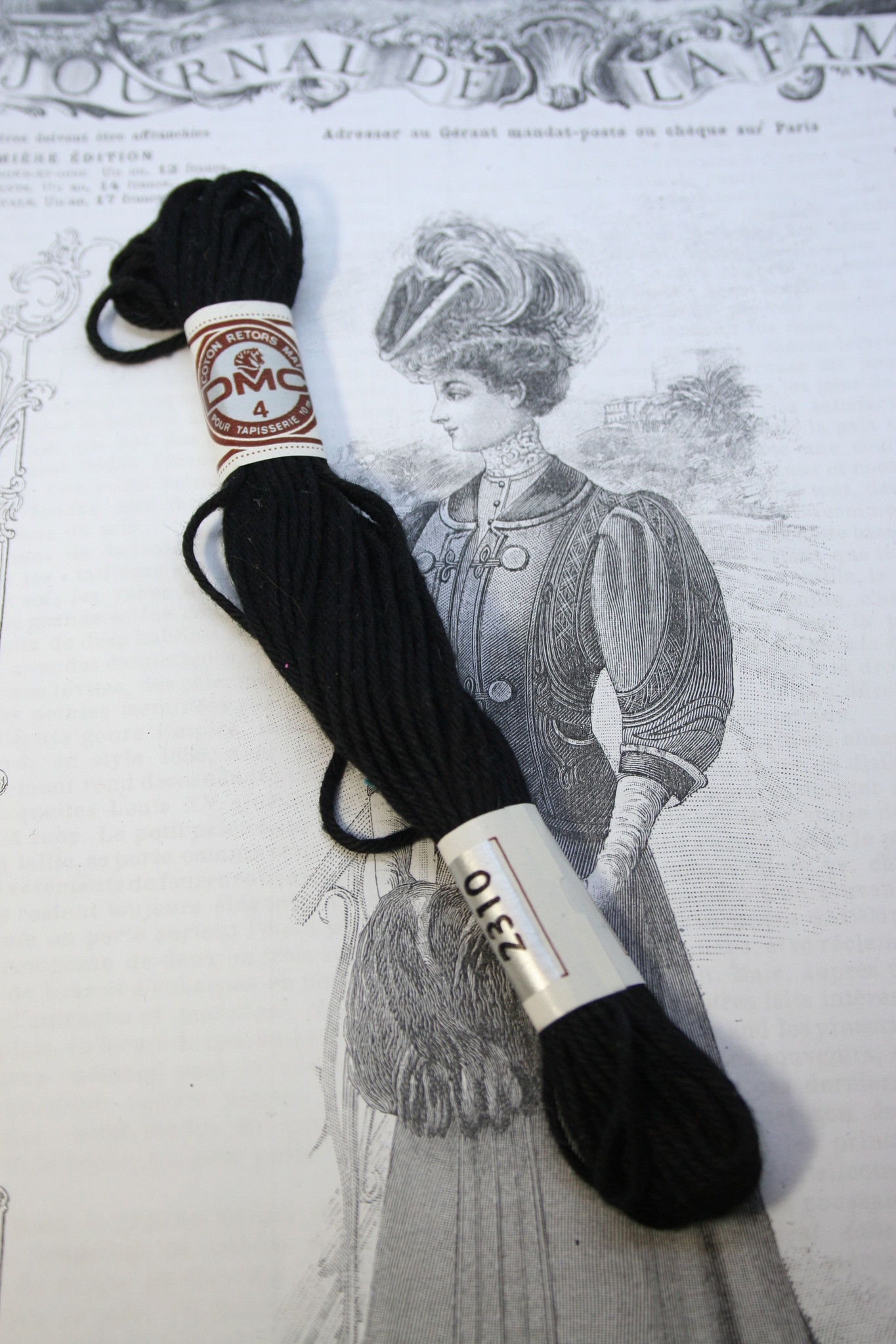 DMC Tapestry embroidery thread black. - La Rose Passementarie