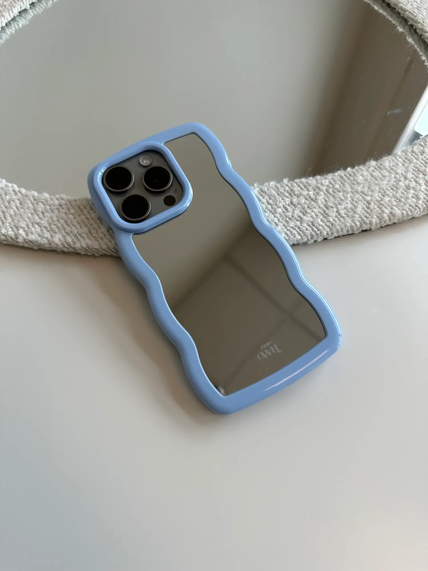 xoxo Wildhearts Wavy mirror case Blue - iPhone 13 Pro - Phone-Factory