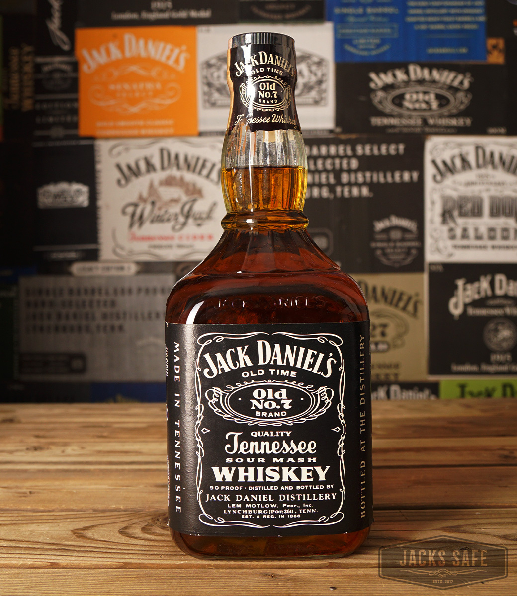 Jack Daniel's - Black Label - Paper seal - 1750ml stubby - 1984 - Jack ...