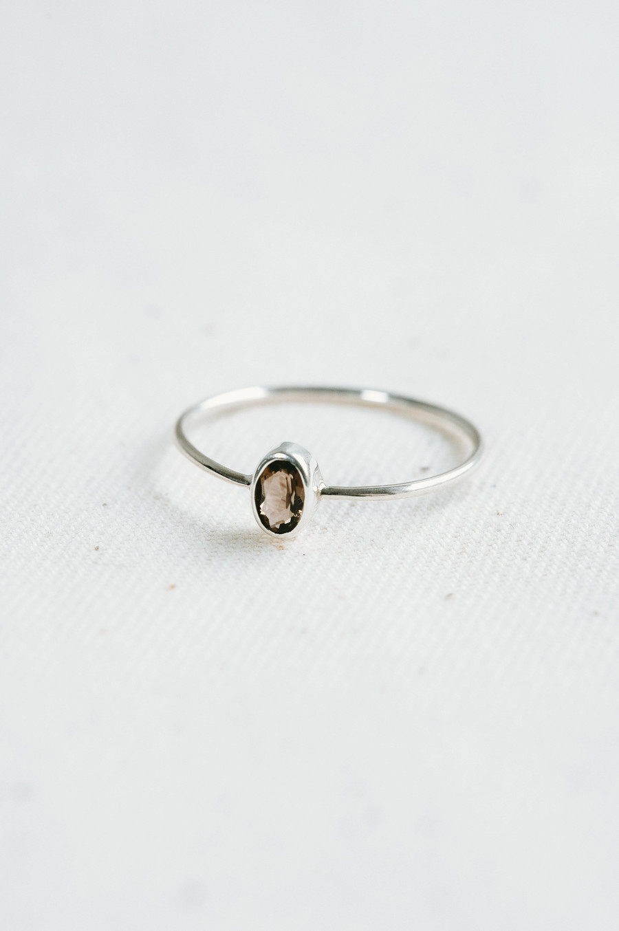 Zilveren Ring Met Rookkwarts Asteria - Taj Amsterdam