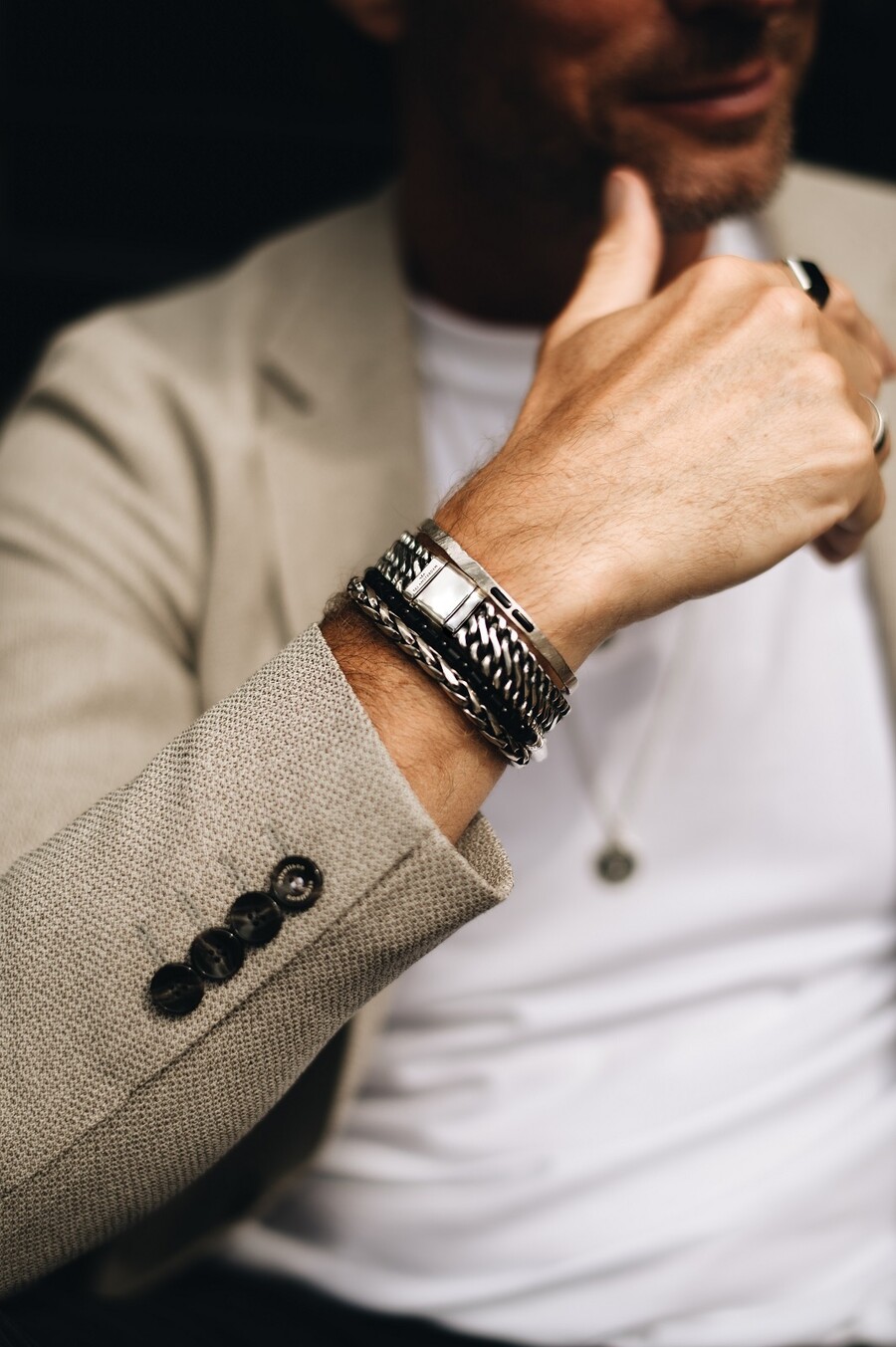 Zilveren Cuff Armband Met Zwarte Steen Mannen Abel - Taj Amsterdam