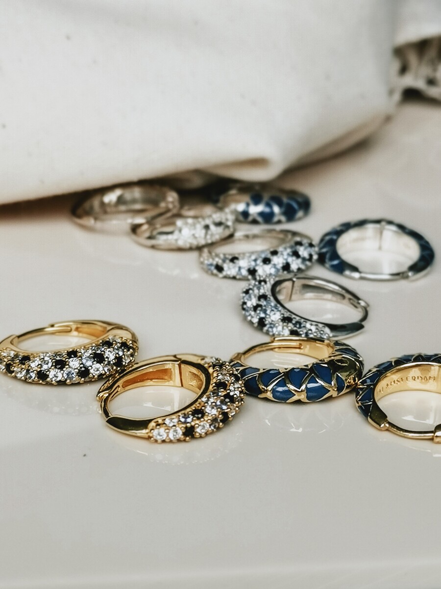 Sparkle Dome Earing Set Sora, Gold Plated - Taj Amsterdam