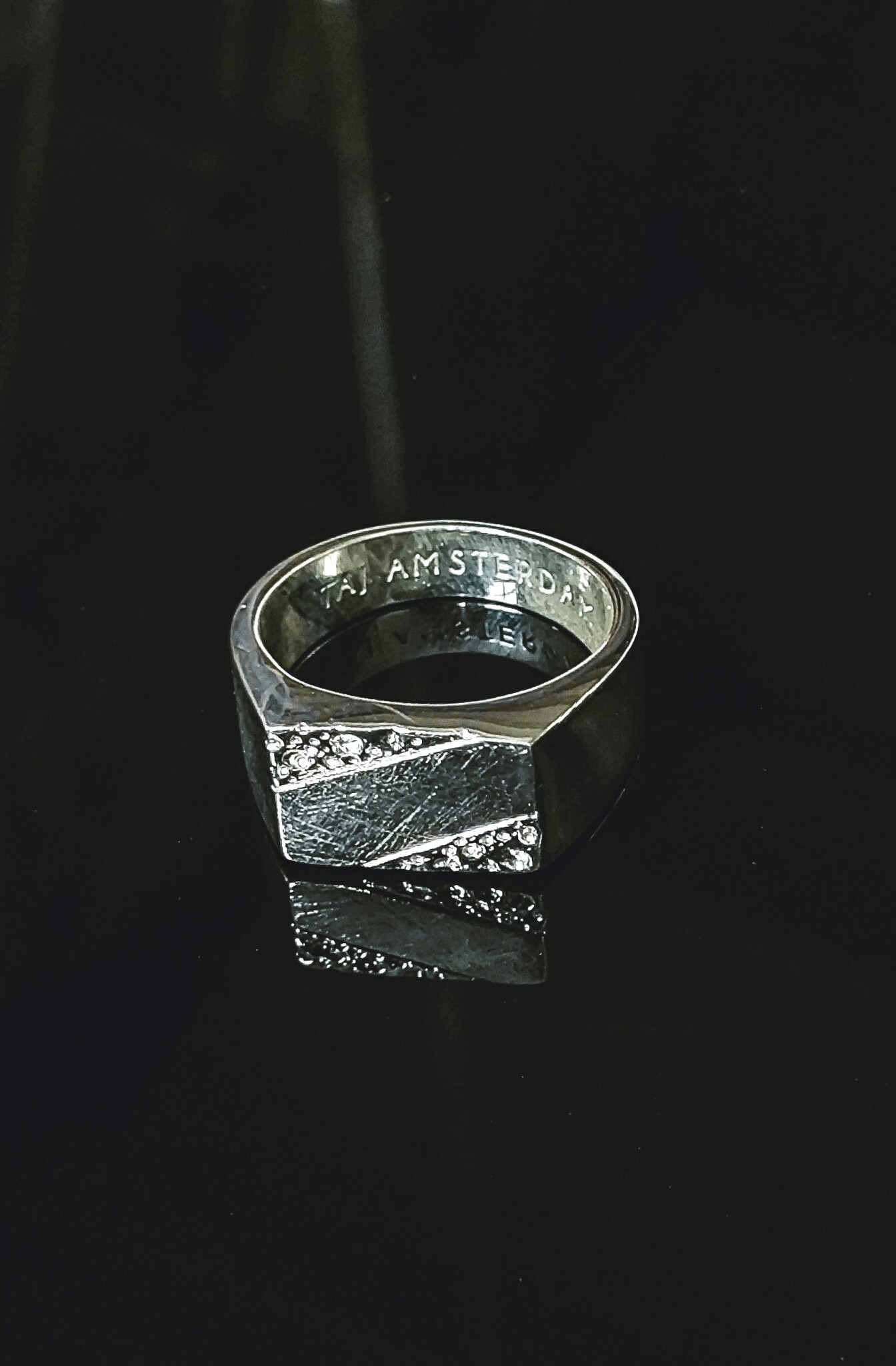 Silver Engravable Ring Olan - Taj Amsterdam