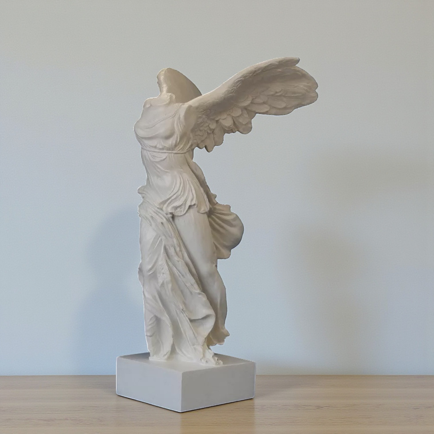 Beeld Griekse godin Nike - Kunstpakket Nederland