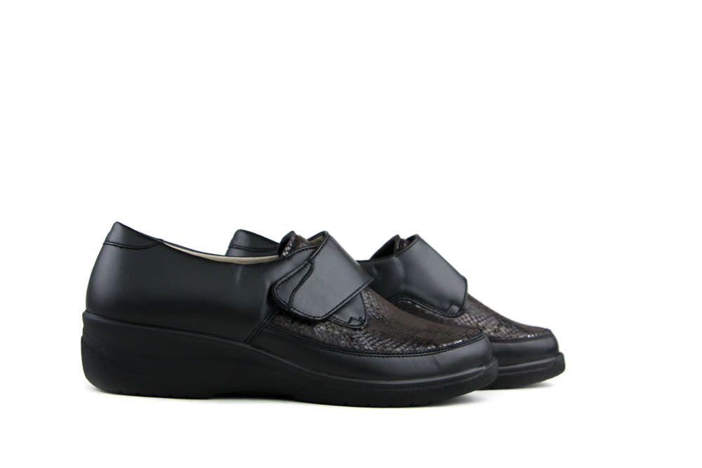 Solidus Velcro Hedda Black Terra | Low Worldwide Shipment Fees ...