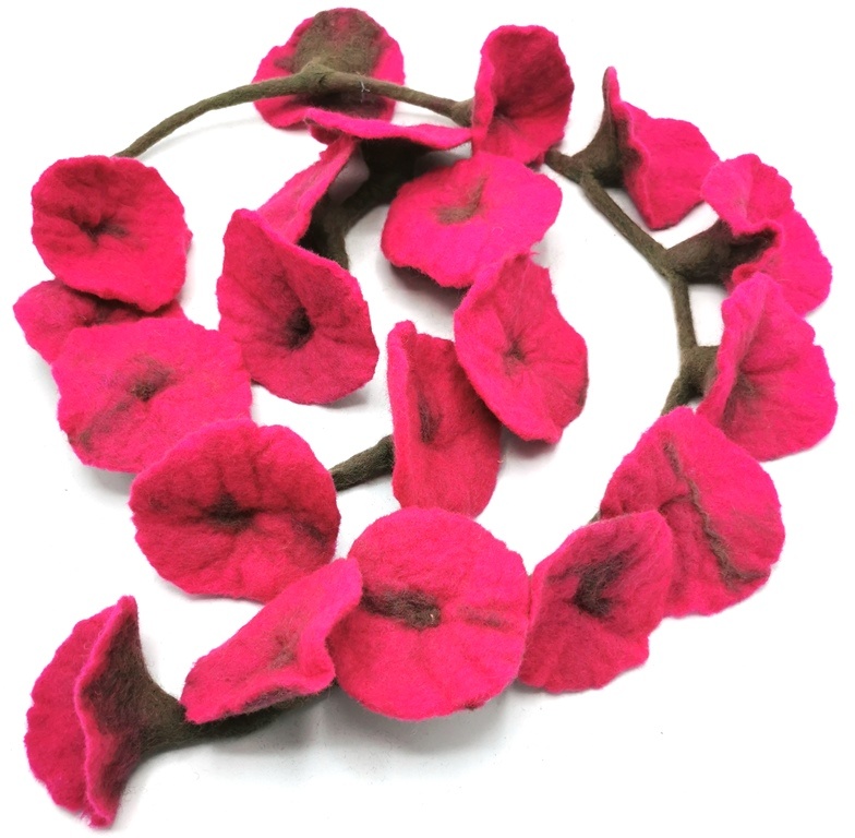 Vilten Bloemen Slinger Fuchsia ca. 180cm | Boutique Trukado - Boutique ...