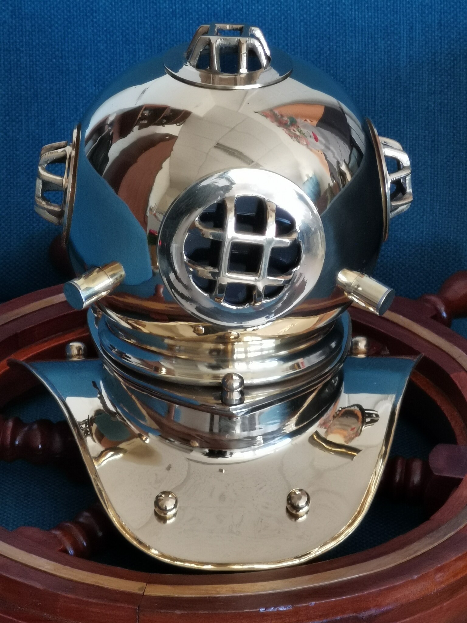Diving helmet home decoration made of brass | Boutique Trukado ...