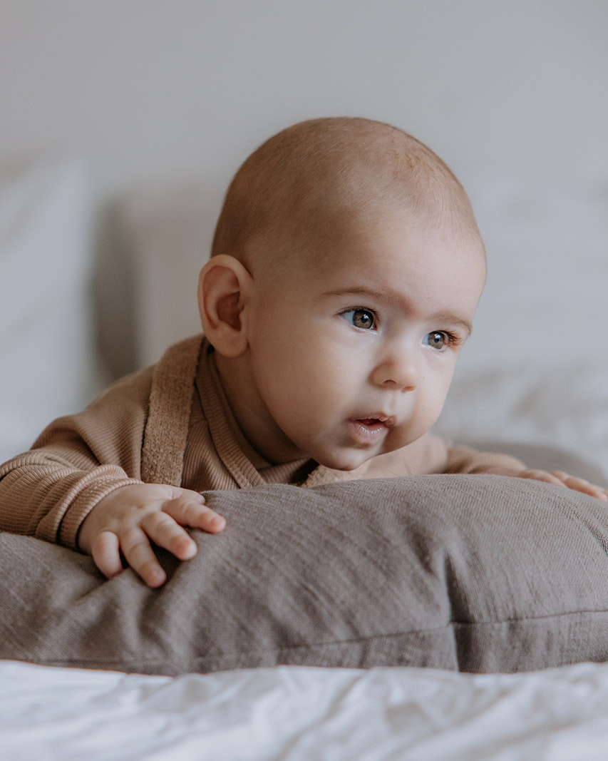 Cocoon Company Hoes voor voedingskussen - bruin | Ziloen - Ziloen