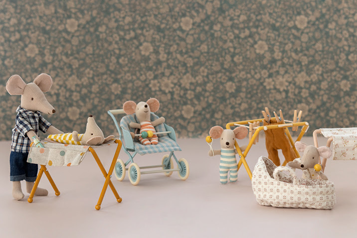 Maileg Dad Mouse - Shop all Maileg mice here - The toy shop - Rocket Toys