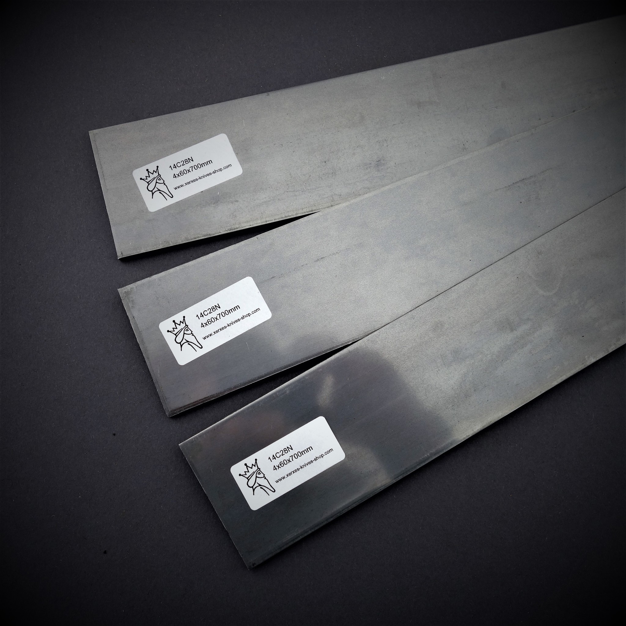 14C28N - Xerxes-Knives