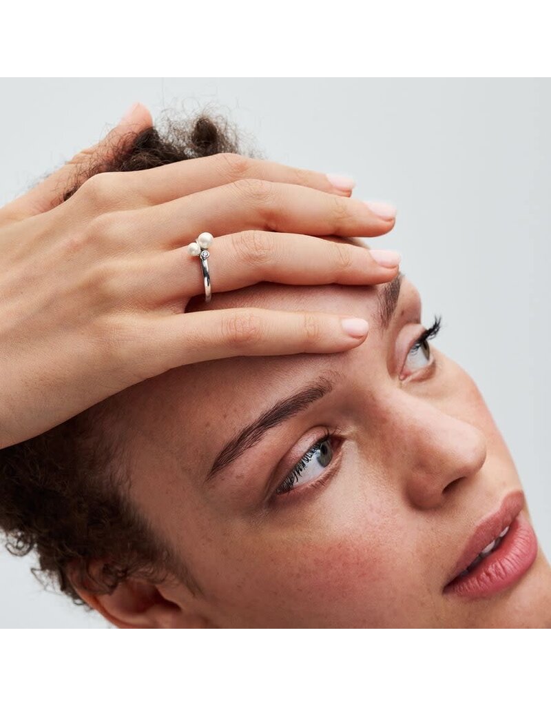 Pandora Pandora 193156C01-52 Sterling silver ring with white pearl ...