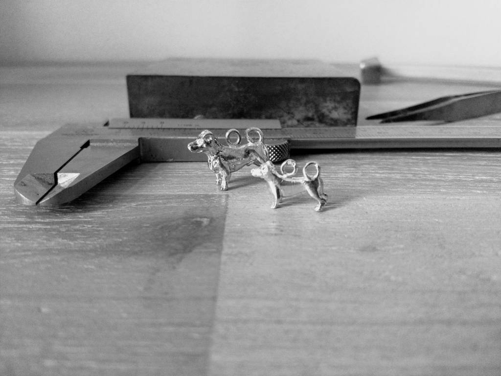 Sterling silver Jack russel terrier jewel - Hanneke Weigel Edelsmid