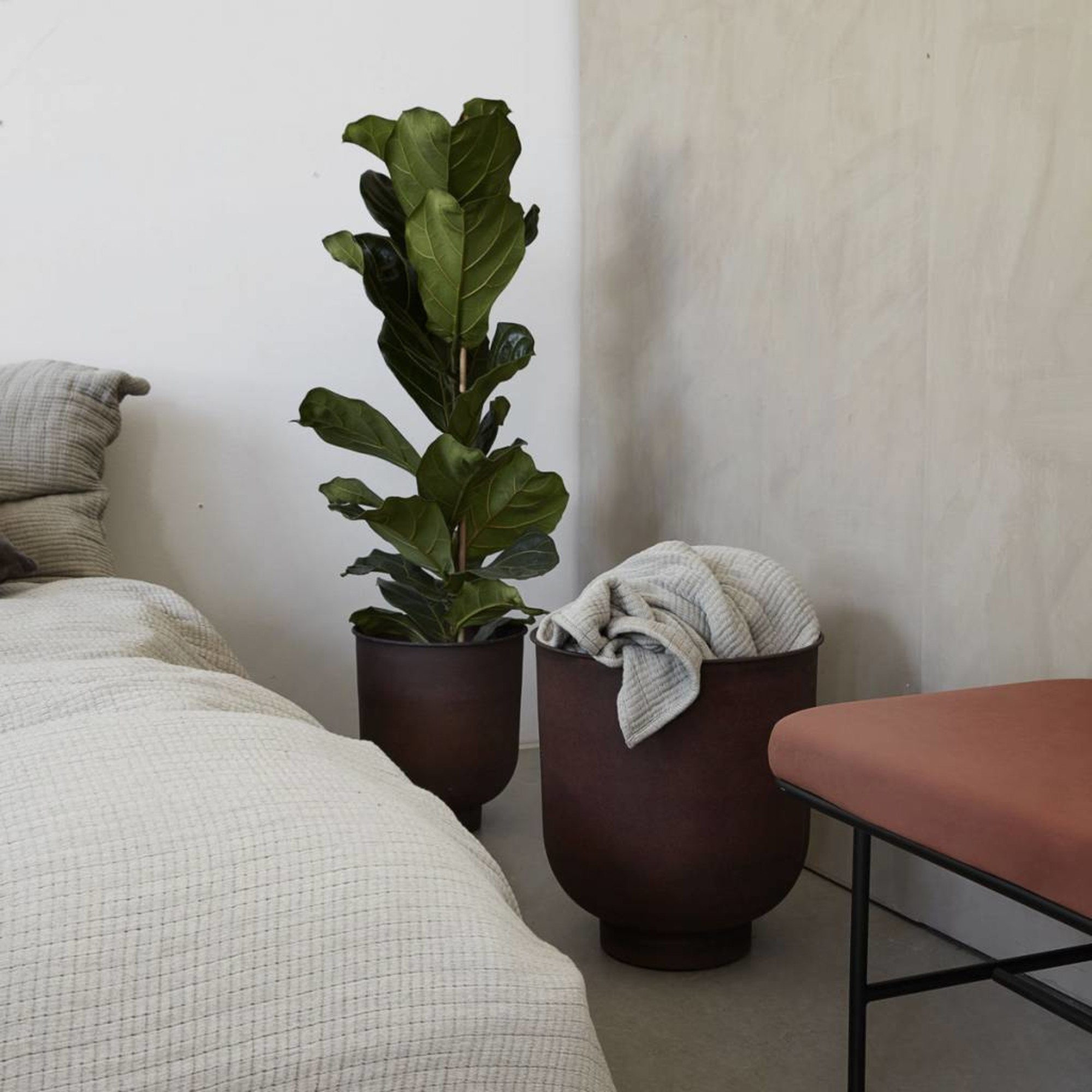 House Doctor Vig bloempot set burnt henna - Living and Company