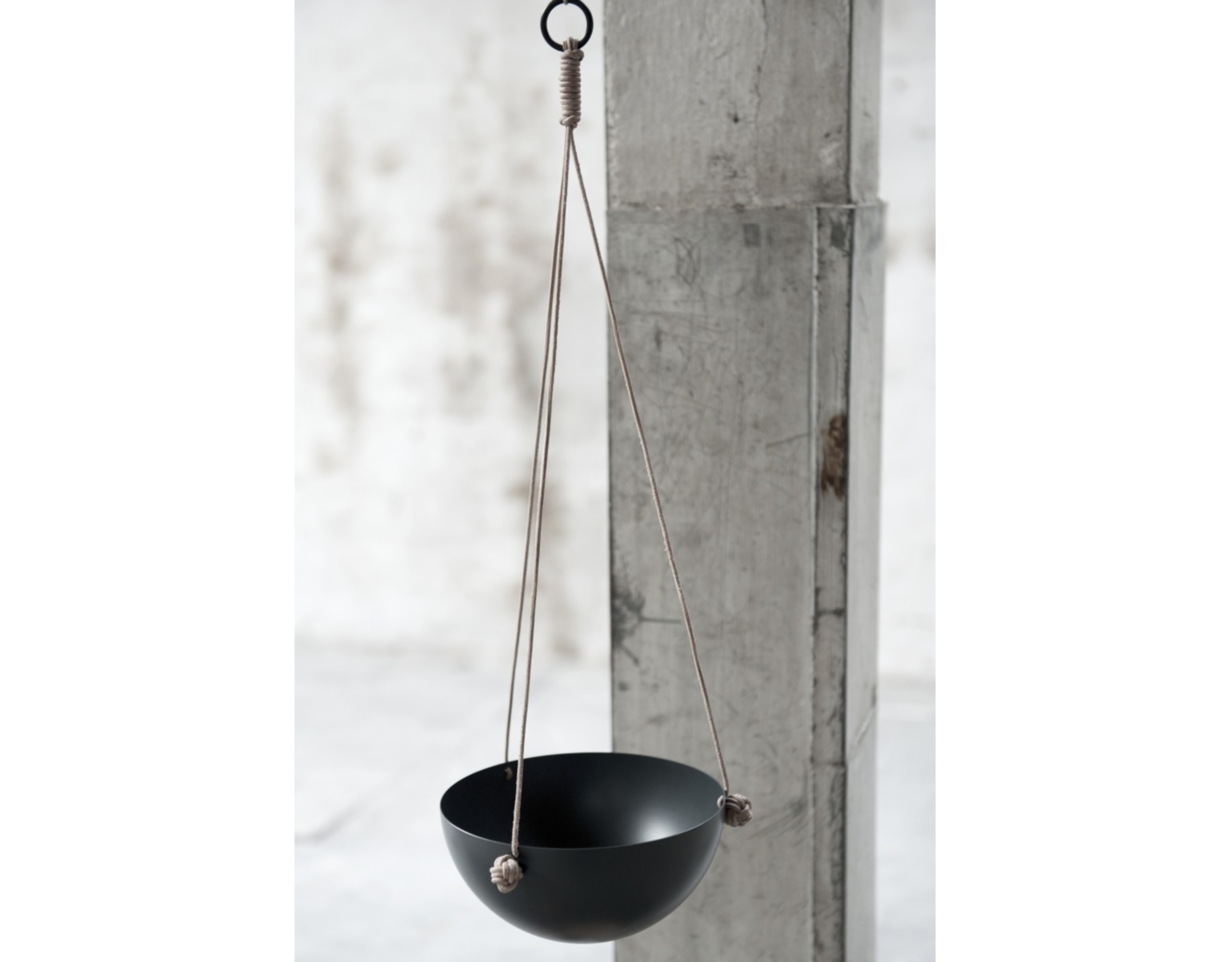 OYOY Plant holder Pif Paf Puf gray-small - LIVING AND CO.