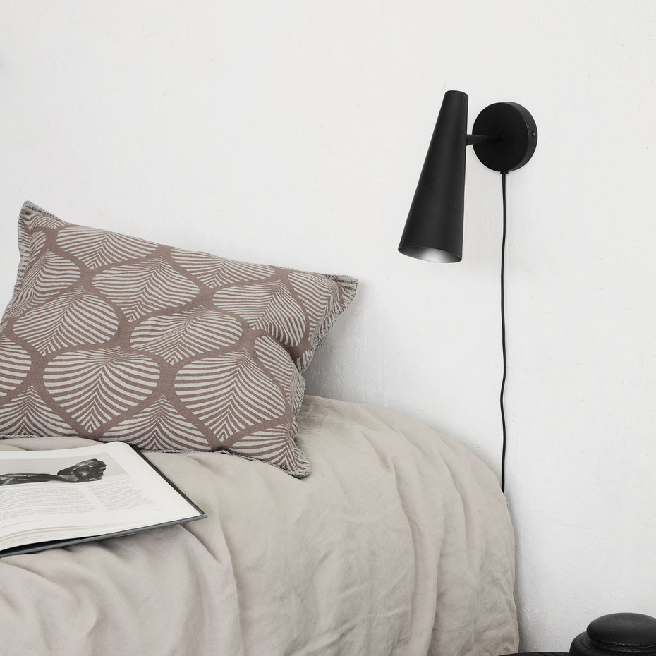 House Doctor Precise wall lamp - matt black - LIVING AND CO.