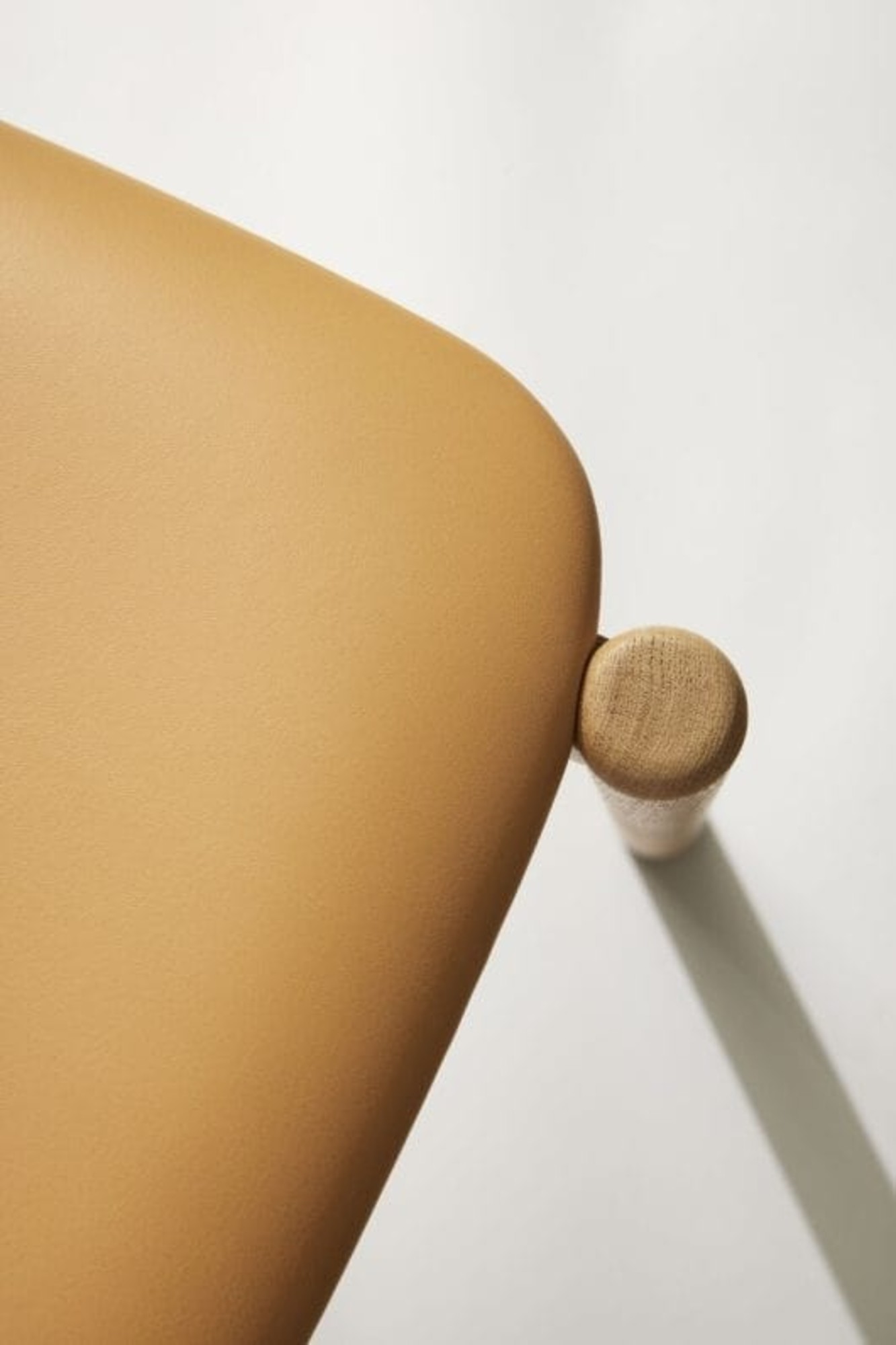 Hübsch Oblique chair with leather seat - LIVING AND CO.